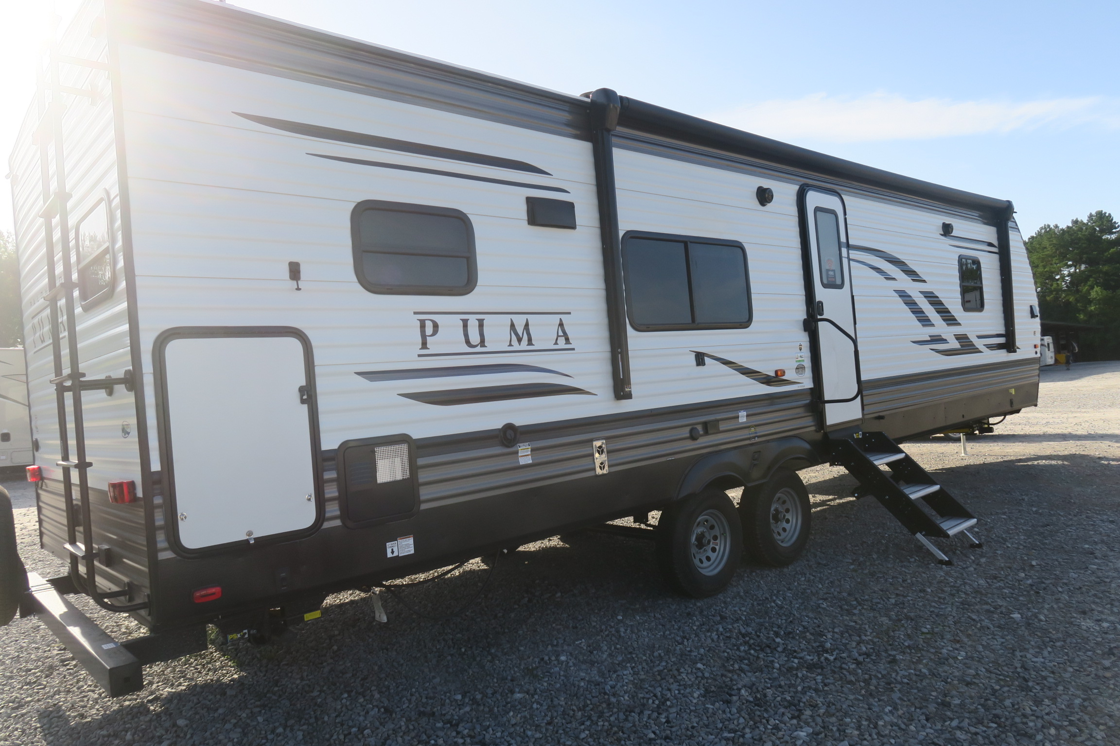 NEW 2021 PUMA 30RKQS - Overview | Berryland Campers