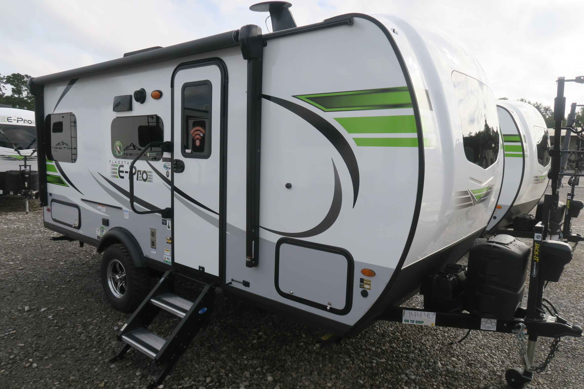 NEW 2021 FLAGSTAFF E-PRO 19RD - Overview | Berryland Campers