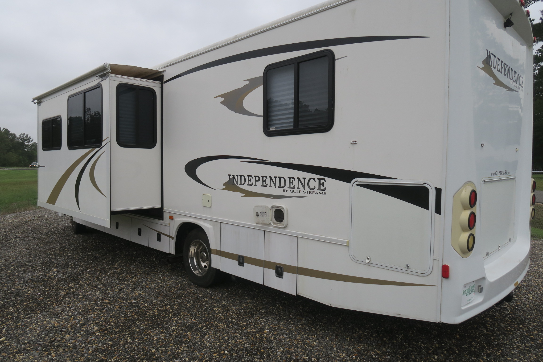 USED 2006 INDEPENDENCE - Overview | Berryland Campers