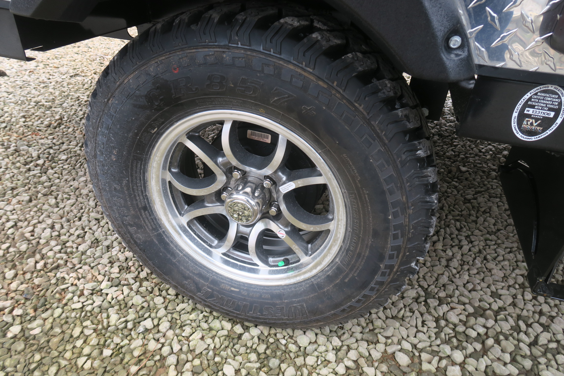 NEW 2021 FLAGSTAFF HARDSIDE POP-UP CAMPERS 206STSE - Overview ...