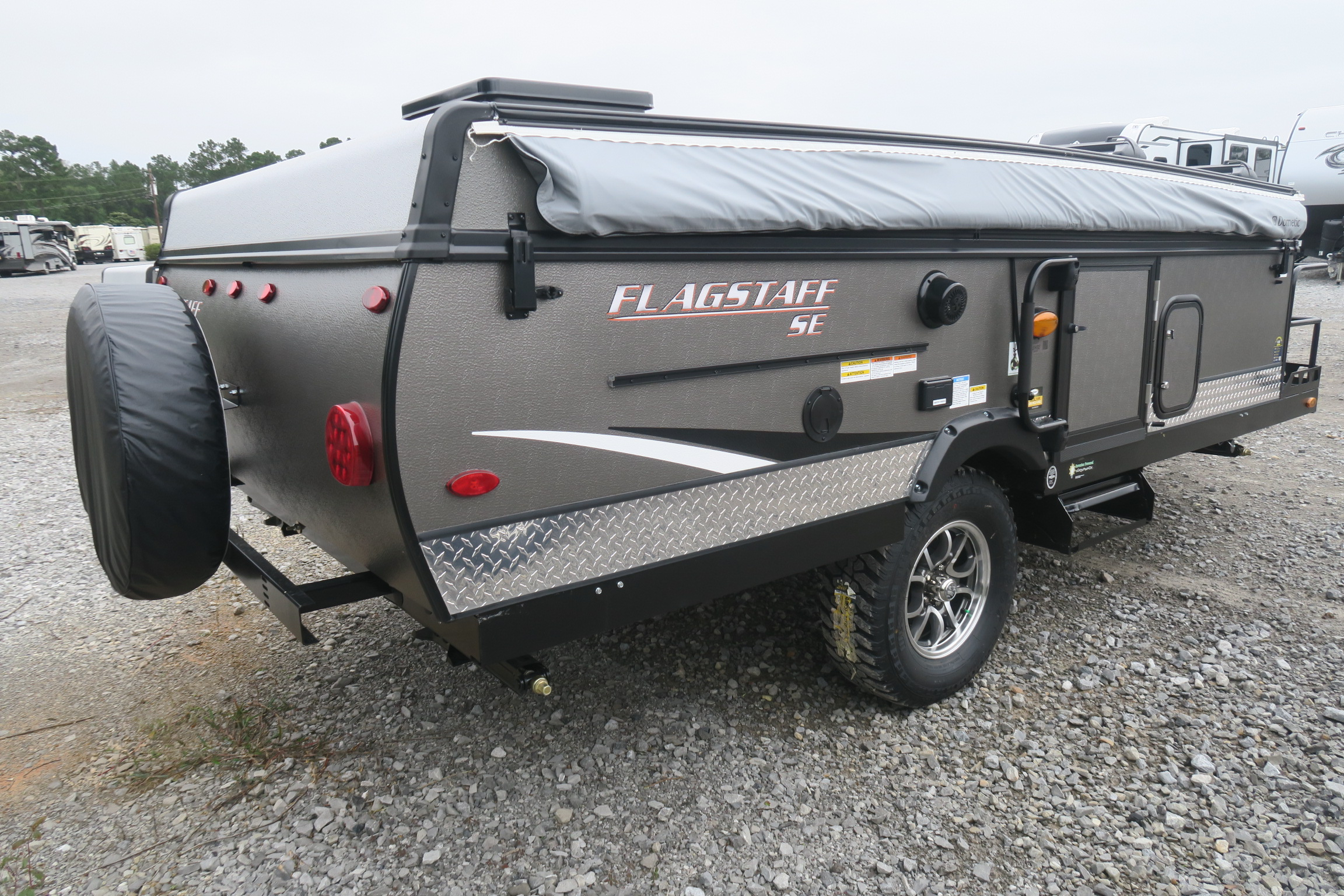 NEW 2021 FLAGSTAFF HARDSIDE POP-UP CAMPERS 228BHSE - Overview ...