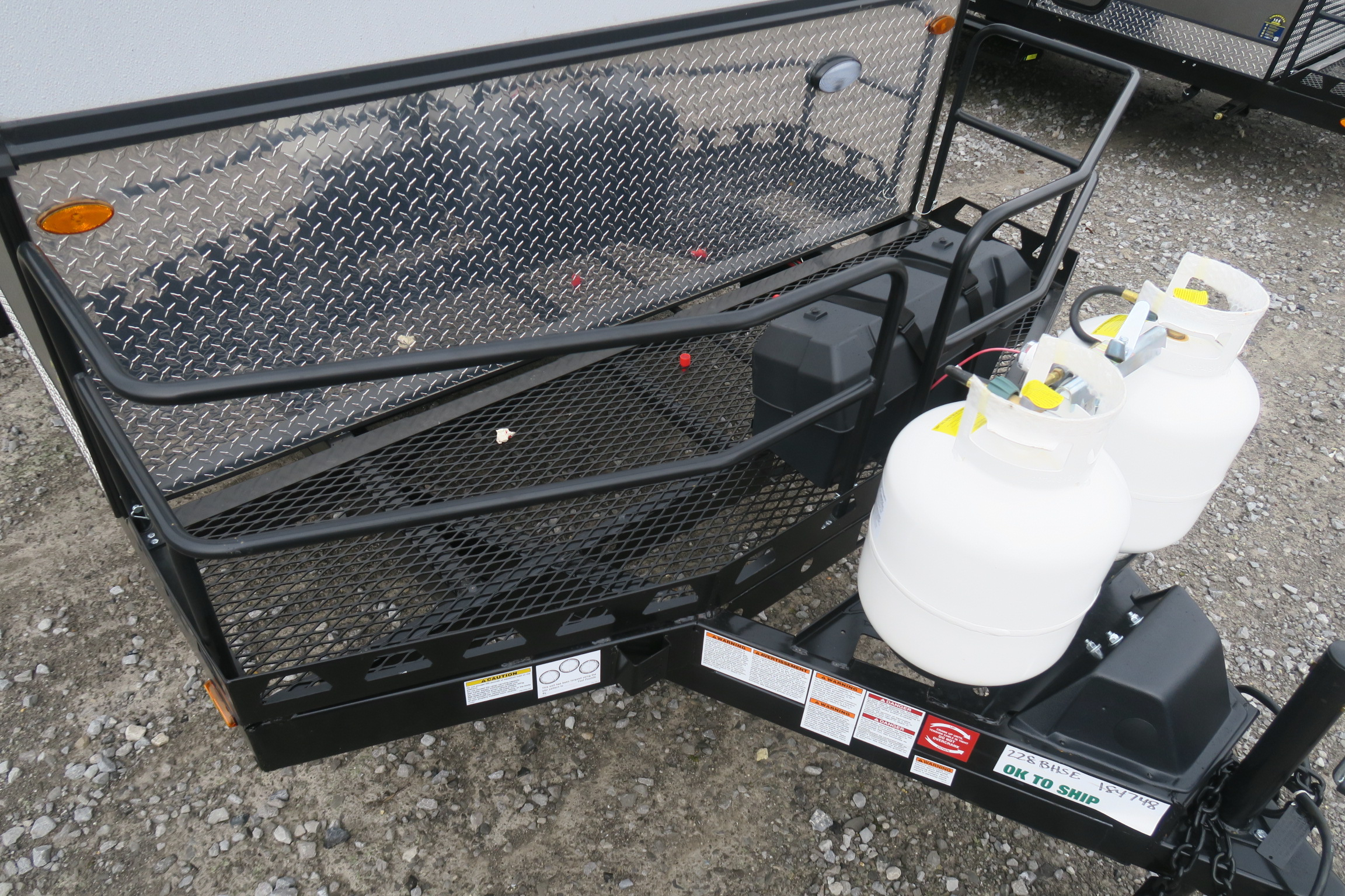 NEW 2021 FLAGSTAFF HARDSIDE POP-UP CAMPERS 228BHSE - Overview ...