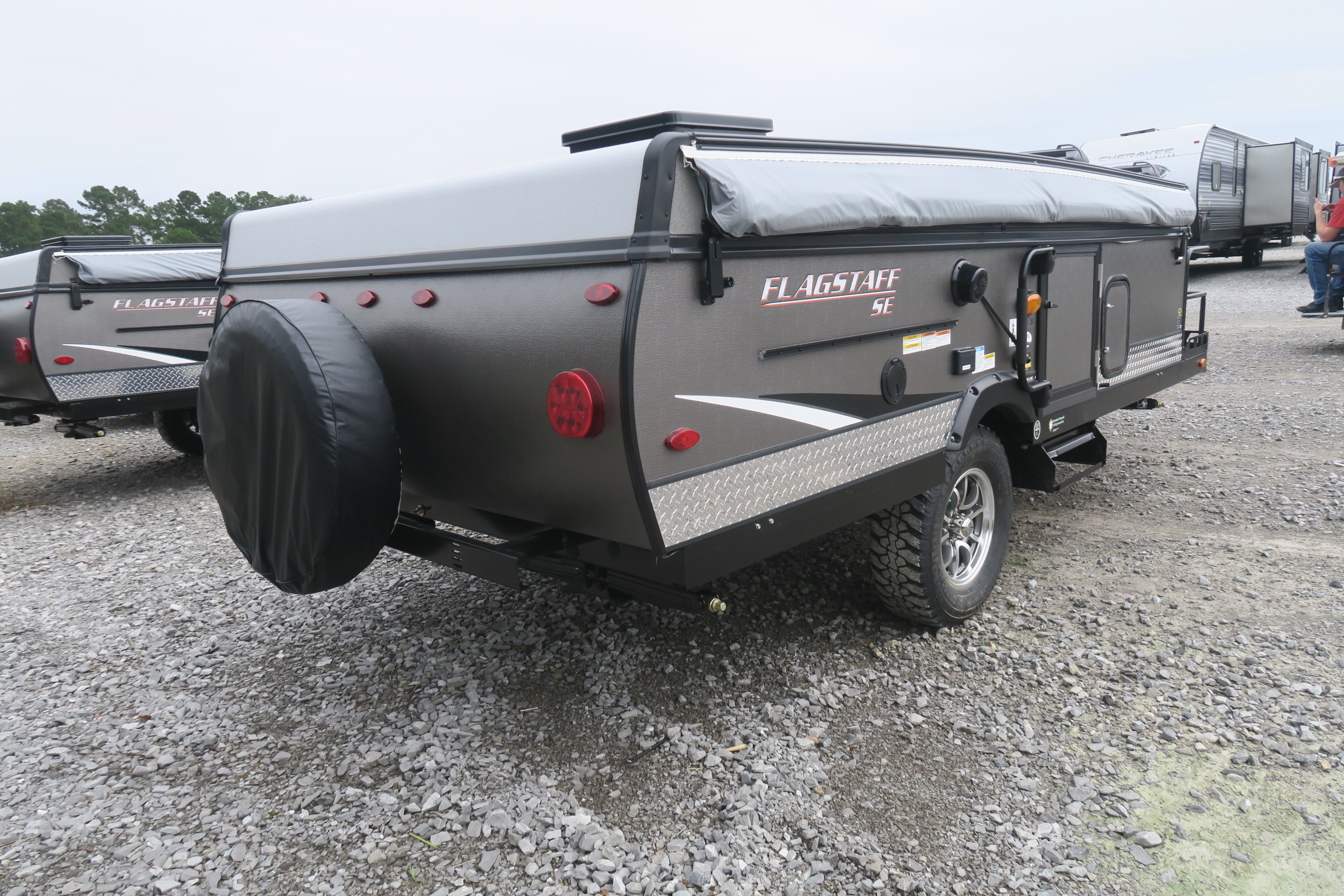 NEW 2021 FLAGSTAFF HARDSIDE POP-UP CAMPERS 228BHSE - Overview ...