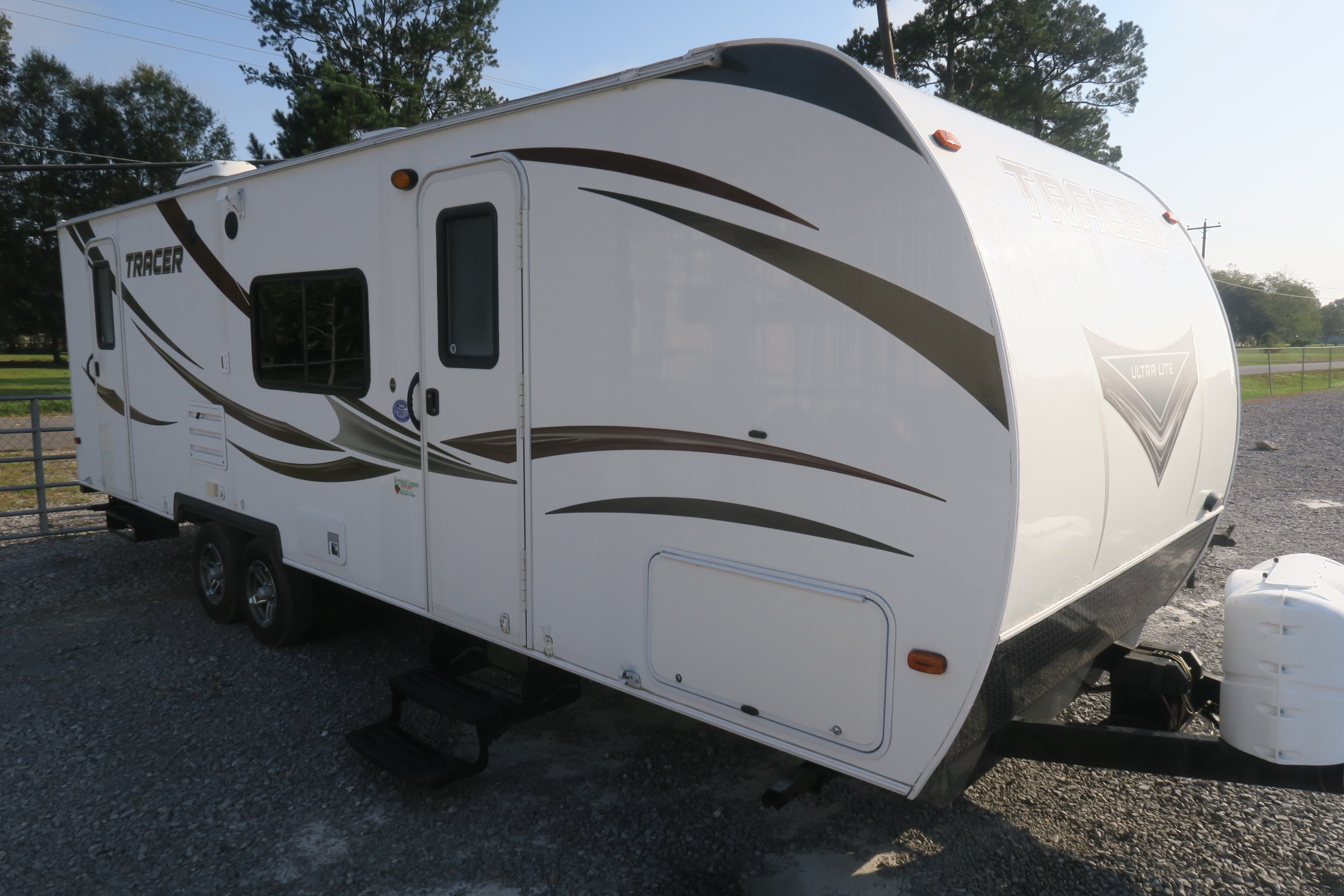USED 2014 TRACER 250 AIR - Overview | Berryland Campers