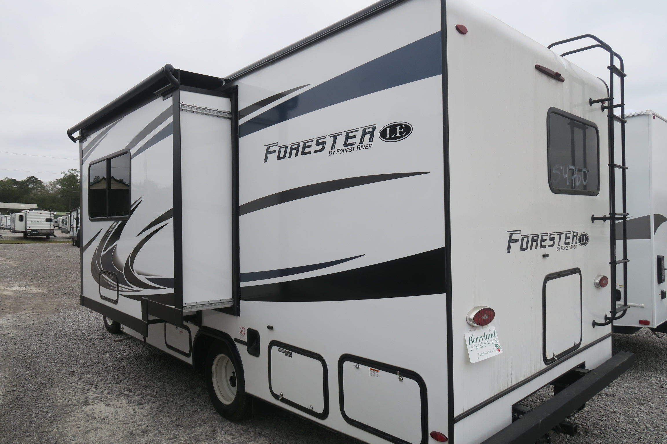 NEW 2021 FORESTER LE 2151SLEF - Overview | Berryland Campers