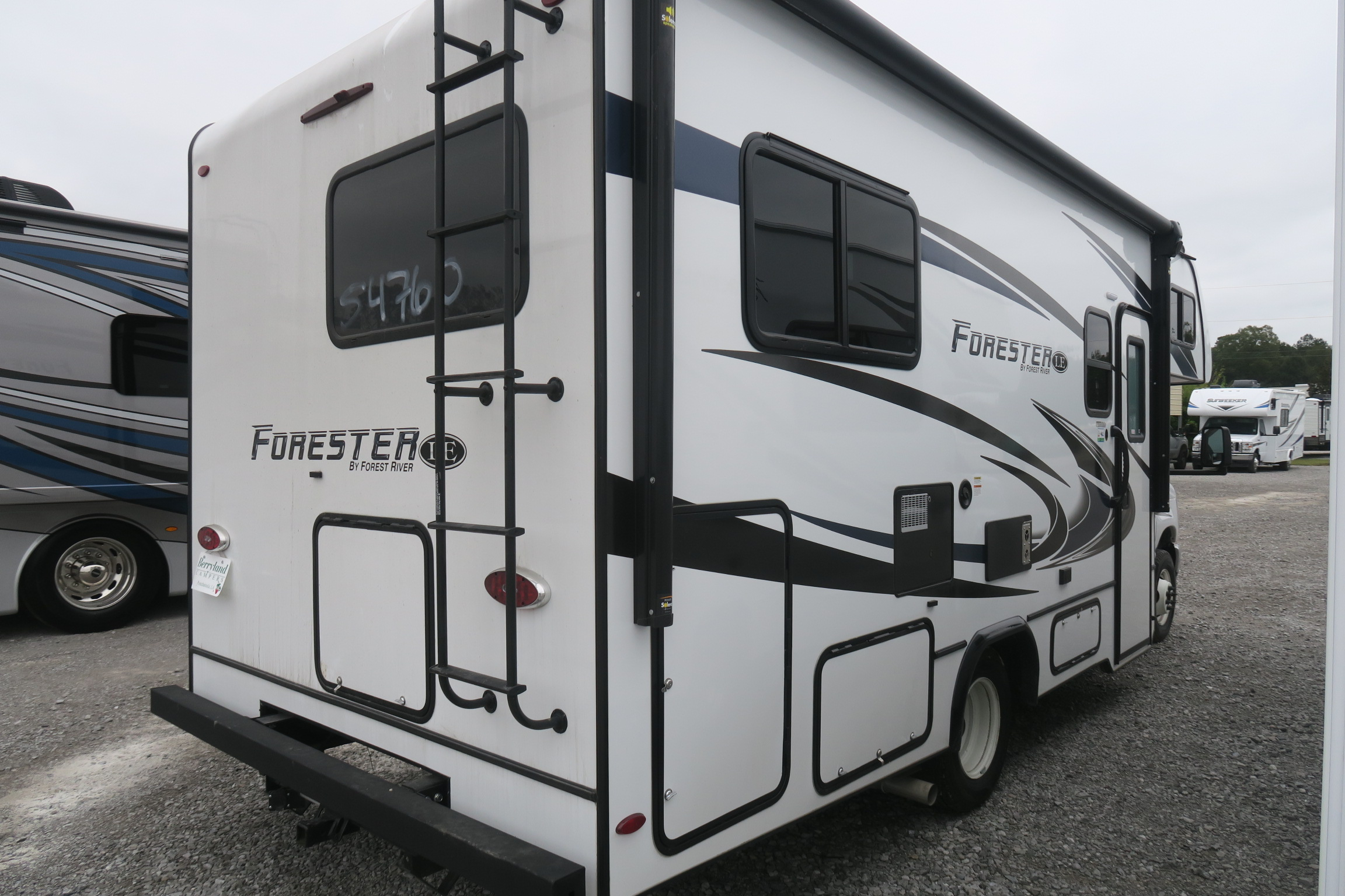 NEW 2021 FORESTER LE 2151SLEF - Overview | Berryland Campers