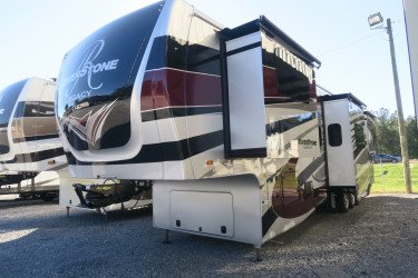 NEW 2021 RIVERSTONE LEGACY 42FSKG - Overview | Berryland Campers