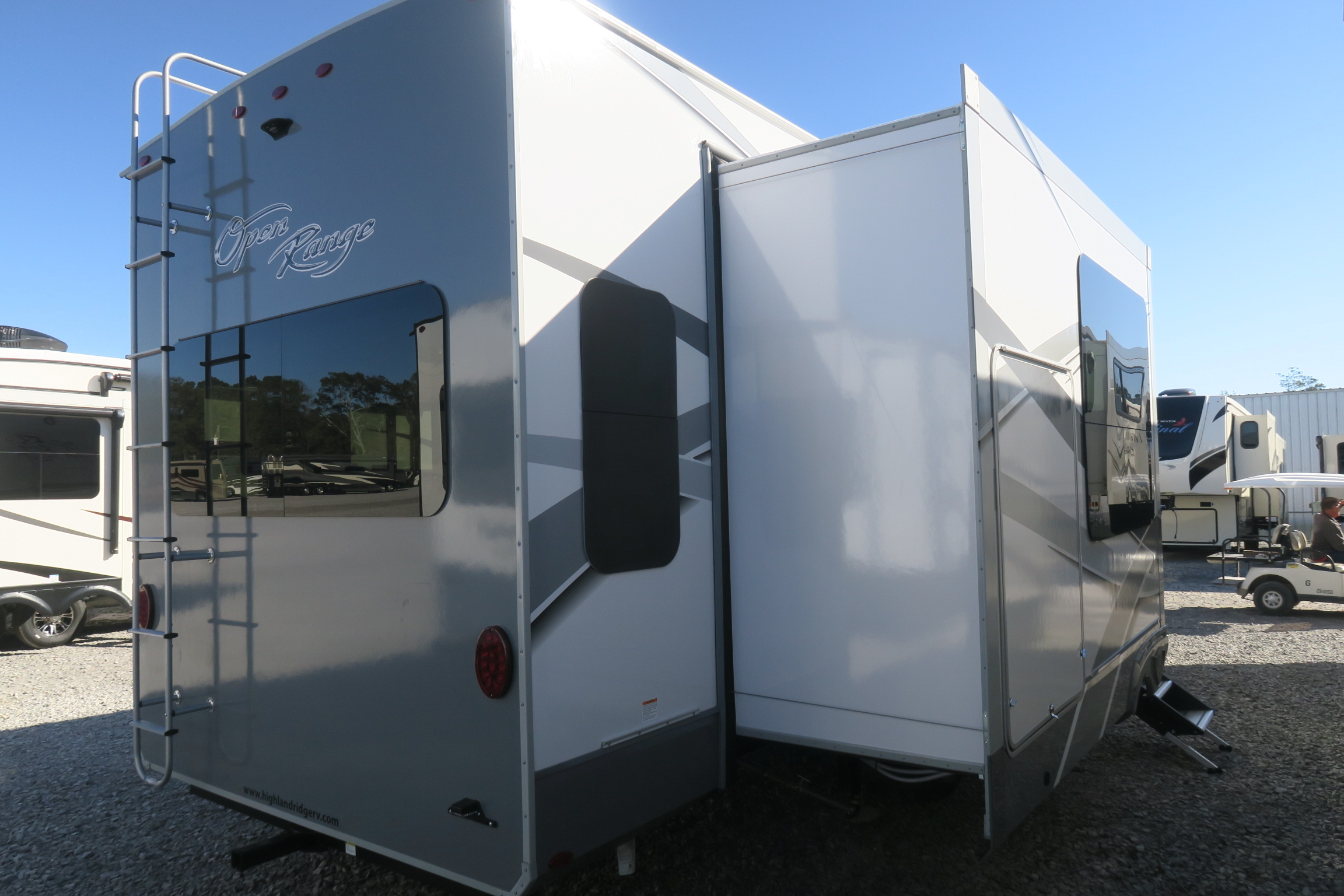 NEW 2021 OPEN RANGE 284RLS - Overview | Berryland Campers