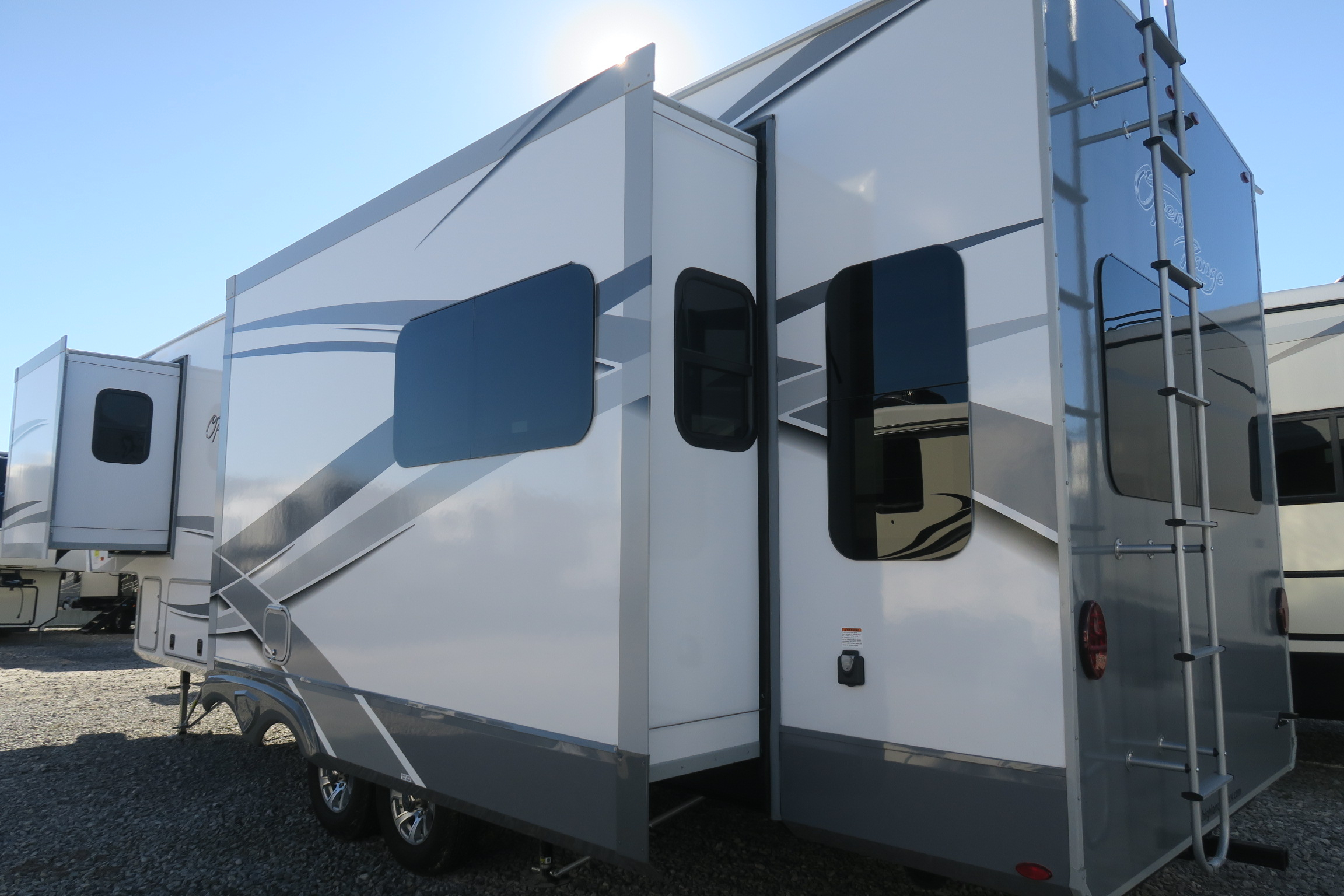 NEW 2021 OPEN RANGE 284RLS - Overview | Berryland Campers