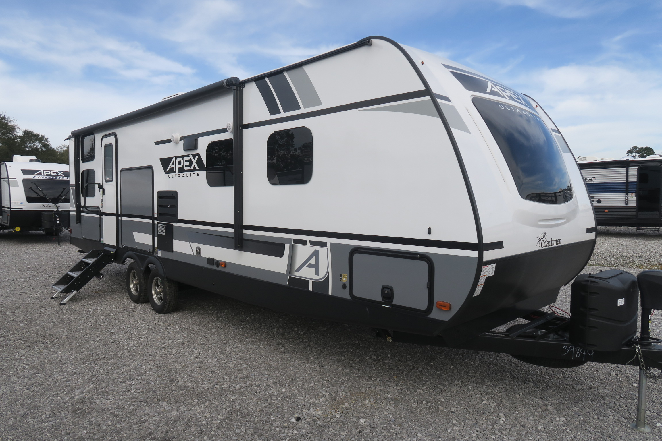 NEW 2021 APEX 284BHSS - Overview | Berryland Campers