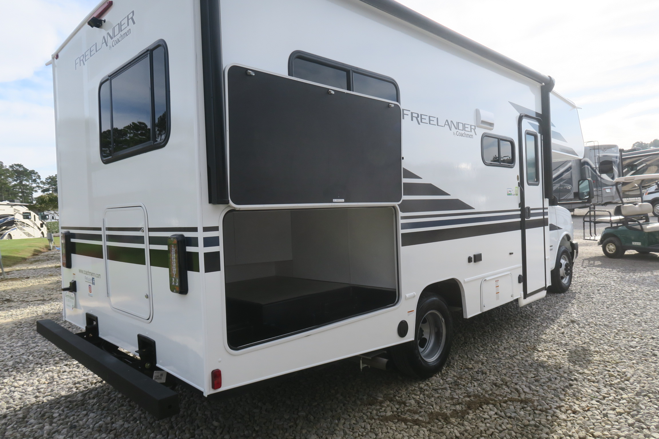 NEW 2021 FREELANDER 21QBC - Overview | Berryland Campers