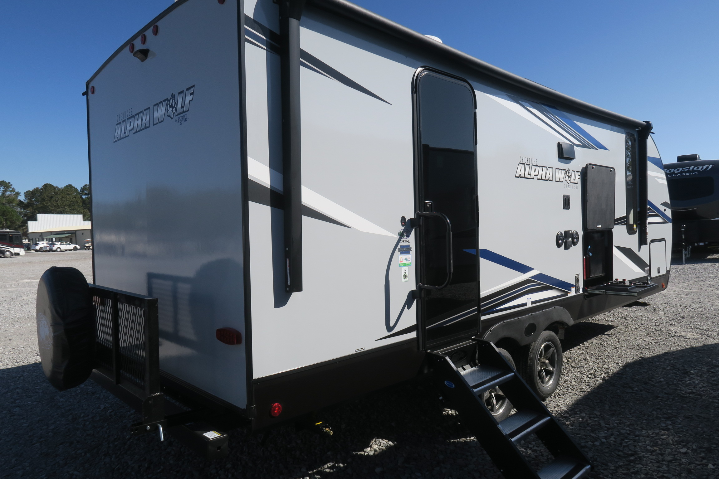 NEW 2021 CHEROKEE ALPHA WOLF 22SW - Overview | Berryland Campers