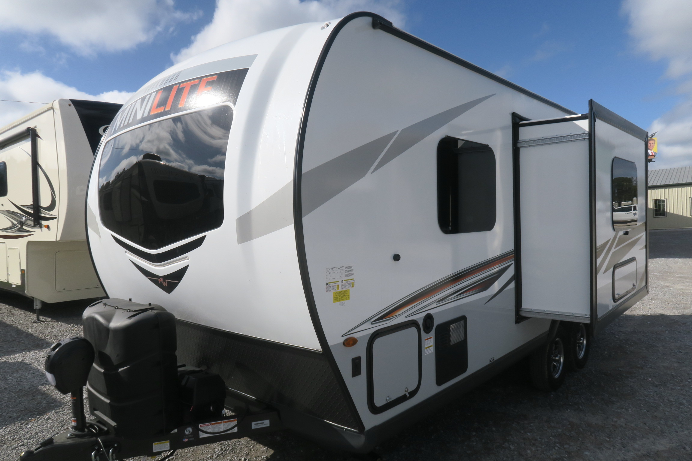 NEW 2021 ROCKWOOD MINI LITE 2109S - Overview | Berryland Campers