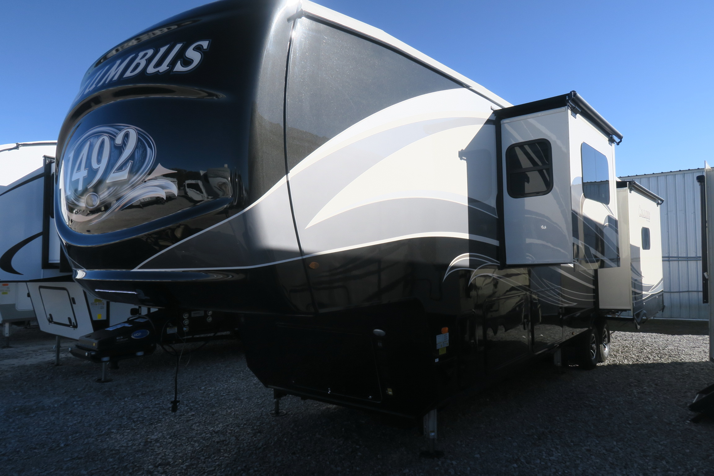 NEW 2021 COLUMBUS 1492 383FB - Overview | Berryland Campers