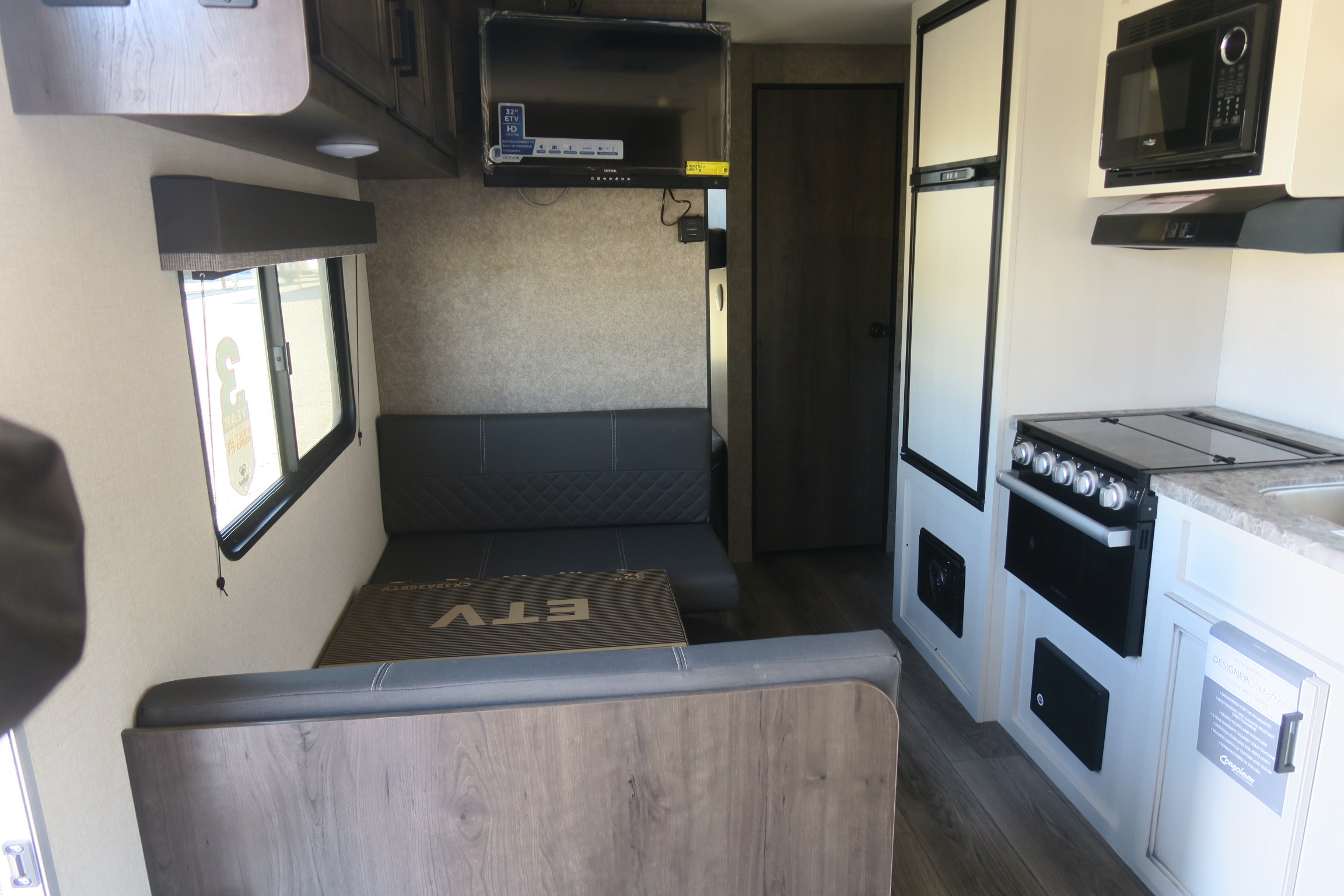NEW 2021 HIGHLAND RIDGE RV OPEN RANGE 20MB - Overview | Berryland Campers
