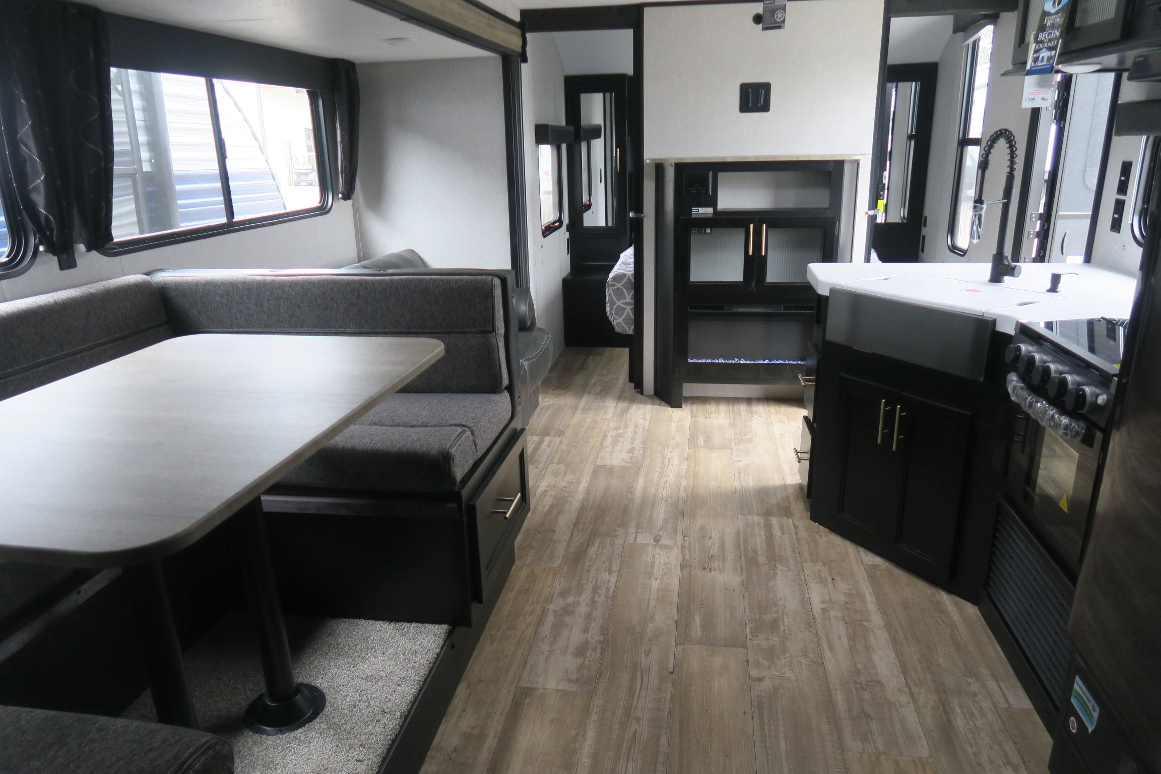 NEW 2021 CHEROKEE GREY WOLF 26DBH - Overview | Berryland Campers