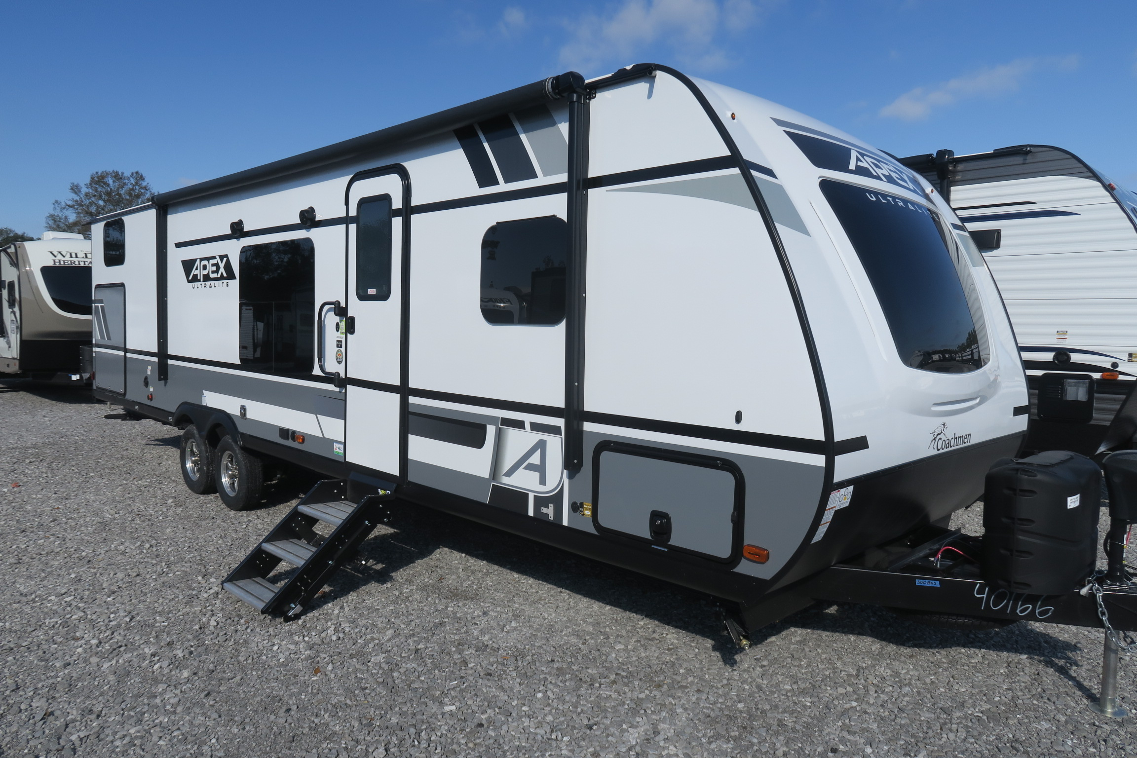 NEW 2021 APEX 300BHS - Overview | Berryland Campers