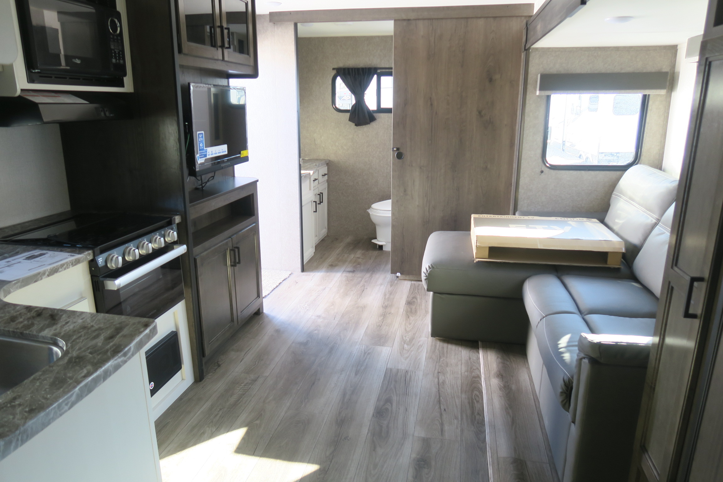 NEW 2021 HIGHLAND RIDGE OPEN RANGE 21RBS - Overview | Berryland Campers