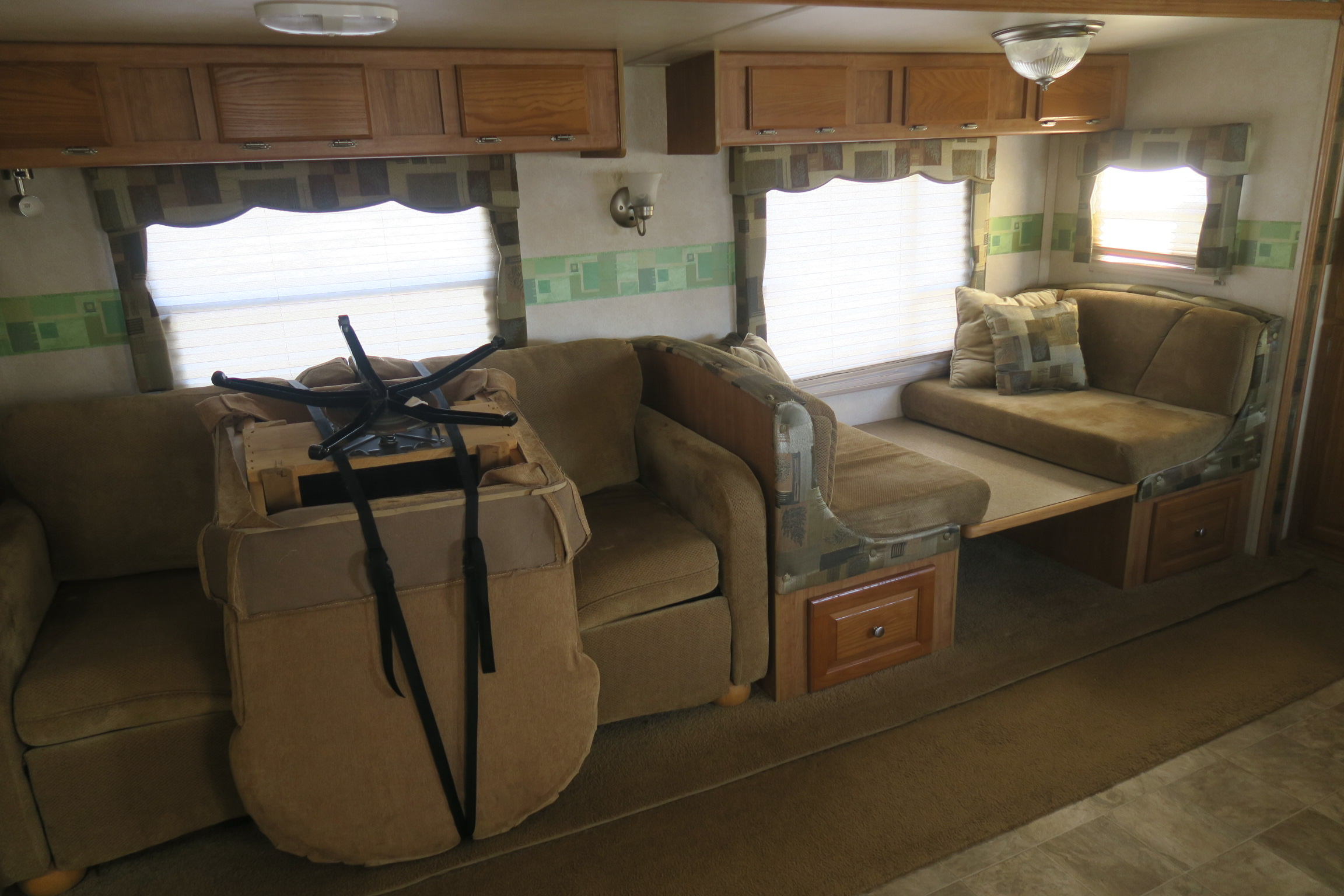 USED 2009 FLAGSTAFF CLASSIC 831FKBSS - Overview | Berryland Campers