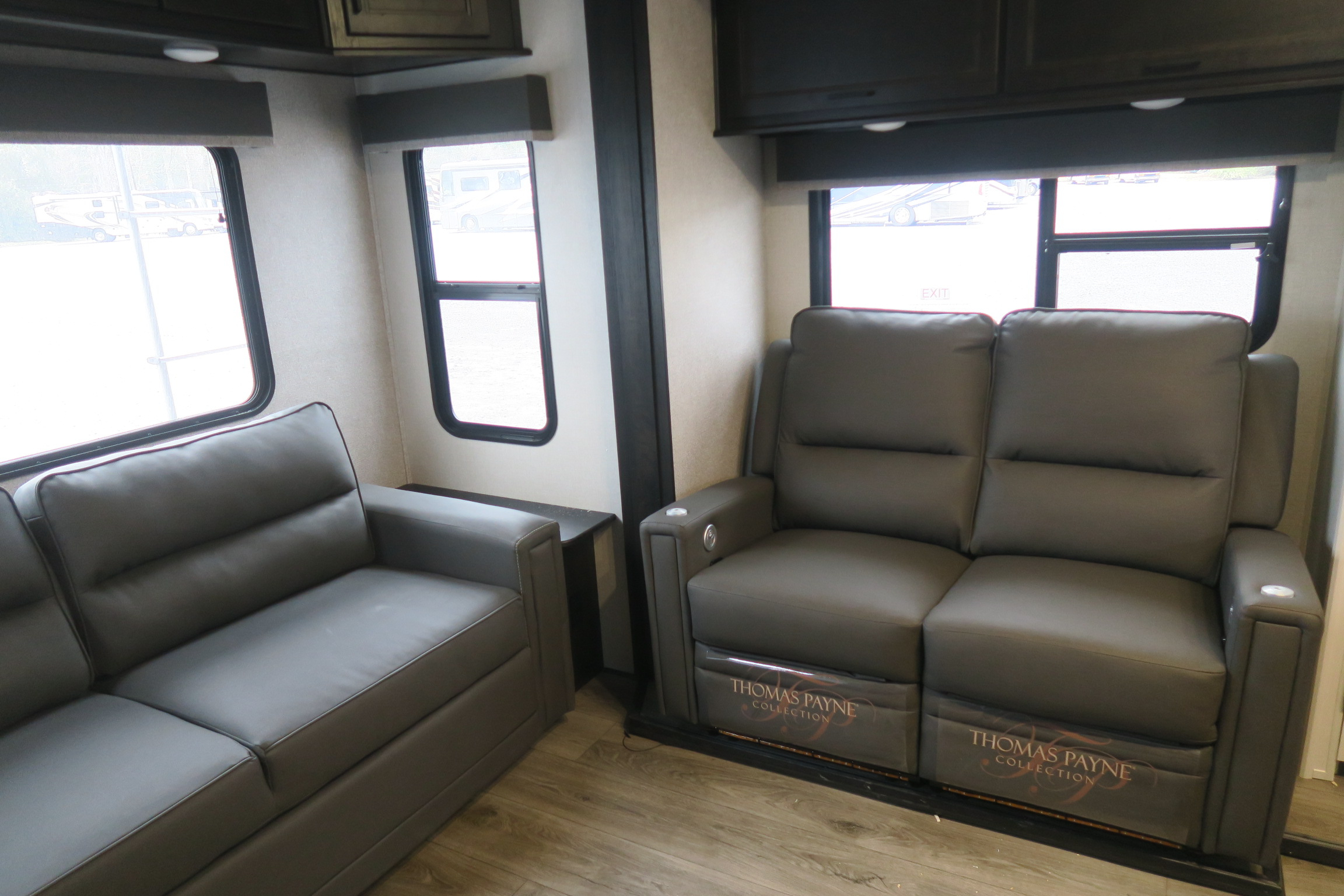 NEW 2021 OPEN RANGE ROAMER 264RLS - Overview | Berryland Campers