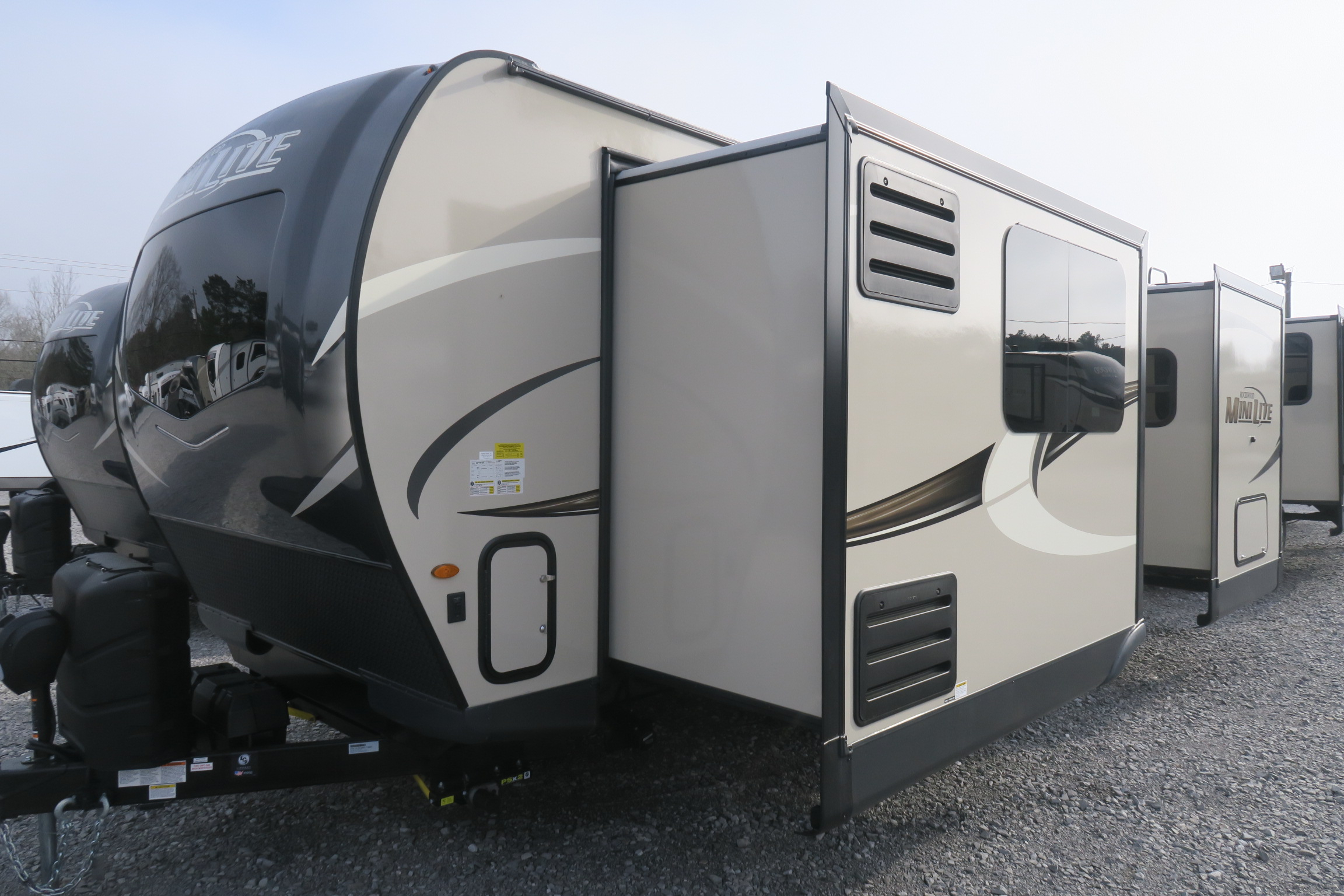 NEW 2021 ROCKWOOD MINI LITE 2516S - Overview | Berryland Campers