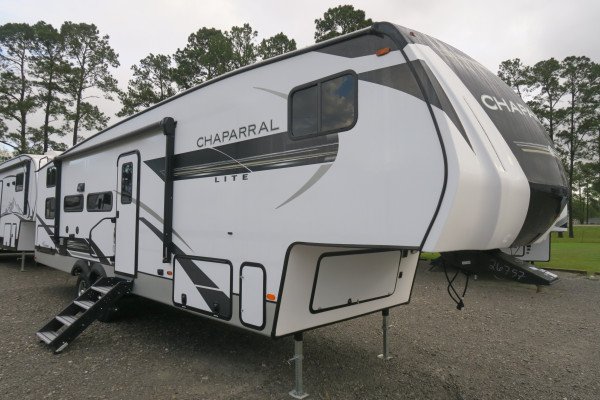 New Fifth Wheel Towables | Berryland Campers