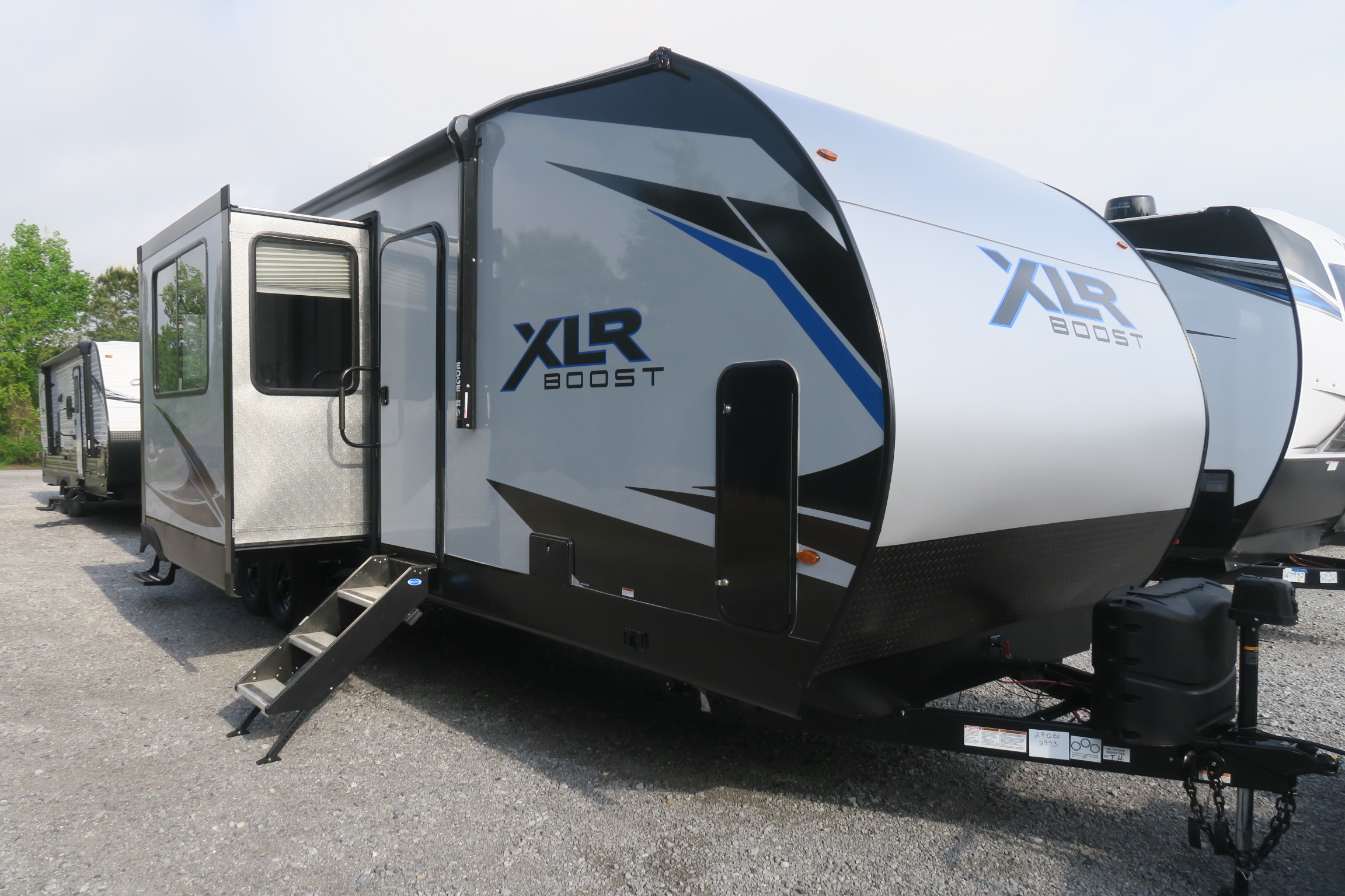 NEW 2021 XLR BOOST 29QBX - Overview | Berryland Campers