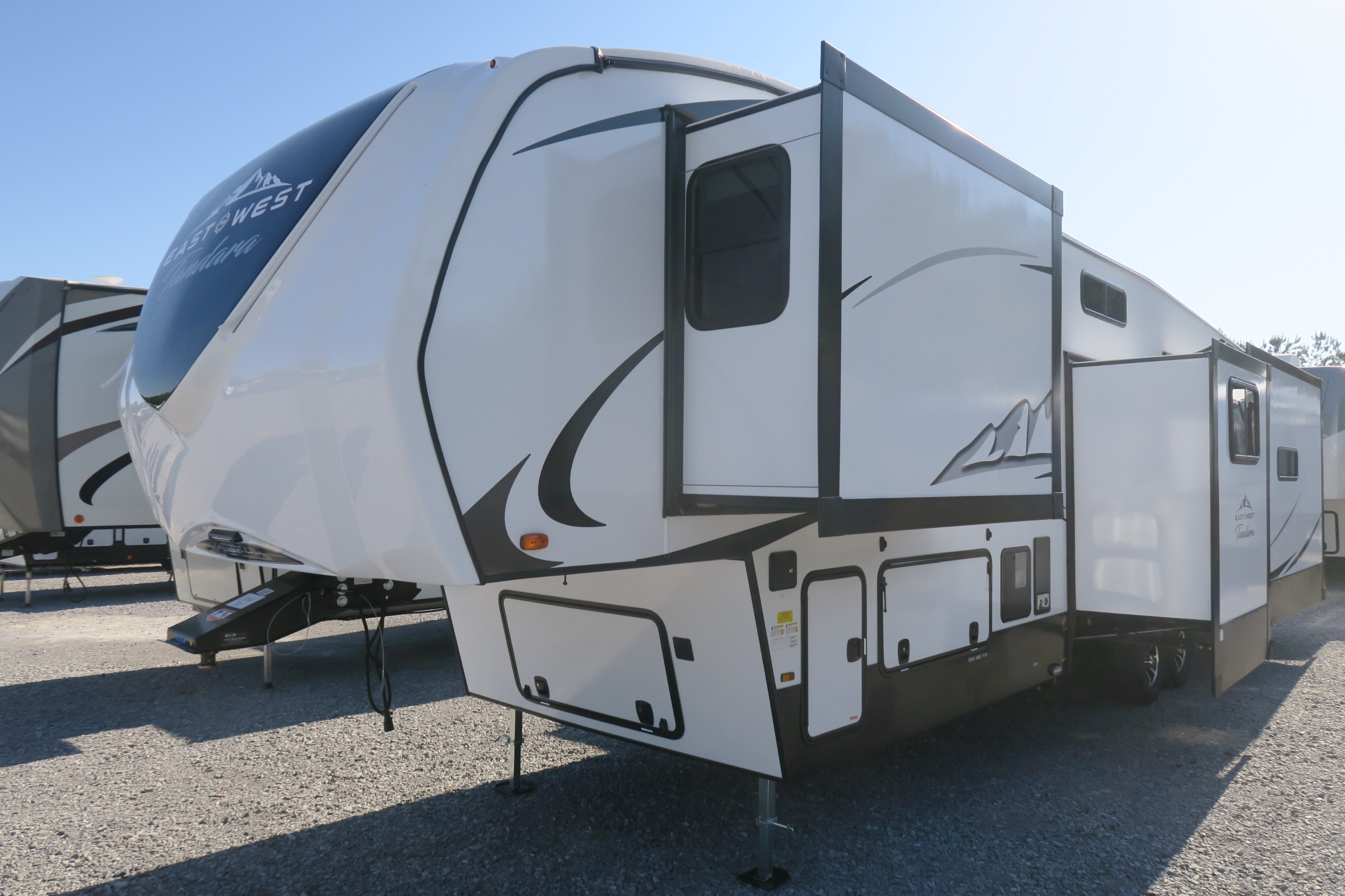 NEW 2021 TANDARA 385MB - Overview | Berryland Campers