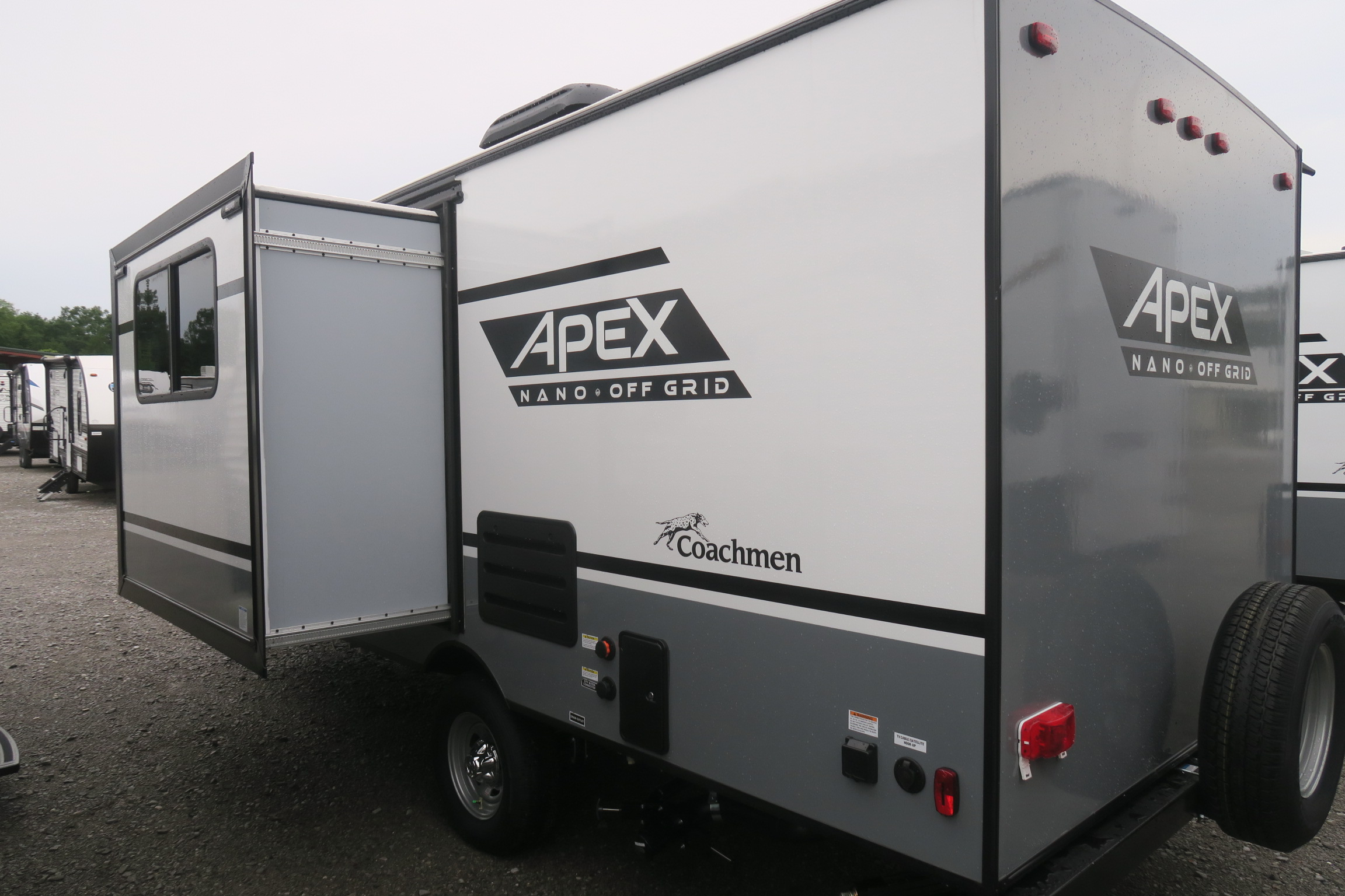 NEW 2021 APEX NANO 194BHS - Overview | Berryland Campers