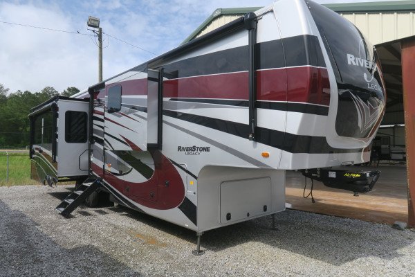 New Forest River Riverstone Fifth Wheel Towables | Berryland Campers