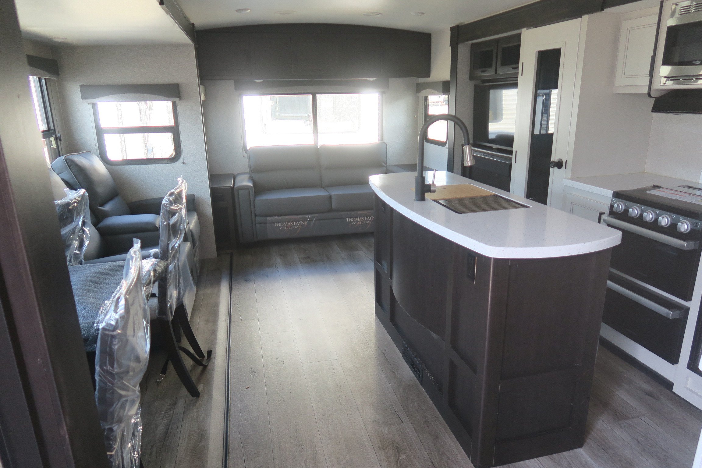 NEW 2021 OPEN RANGE LIGHT 313RLS - Overview | Berryland Campers