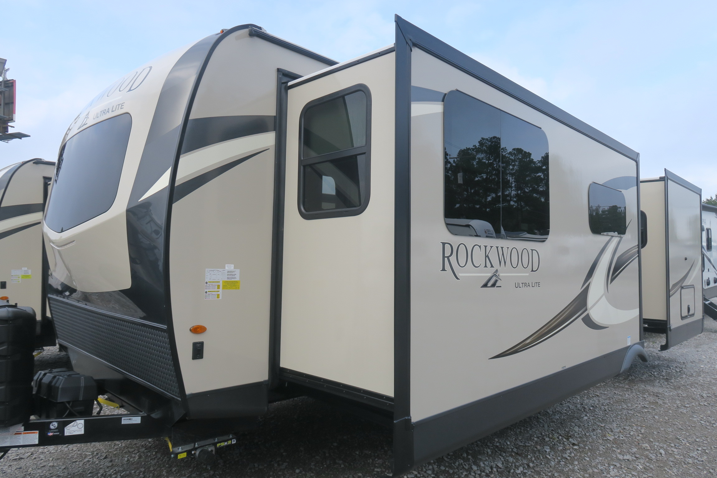 NEW 2021 ROCKWOOD ULTRA LITE 2608BS - Overview | Berryland Campers