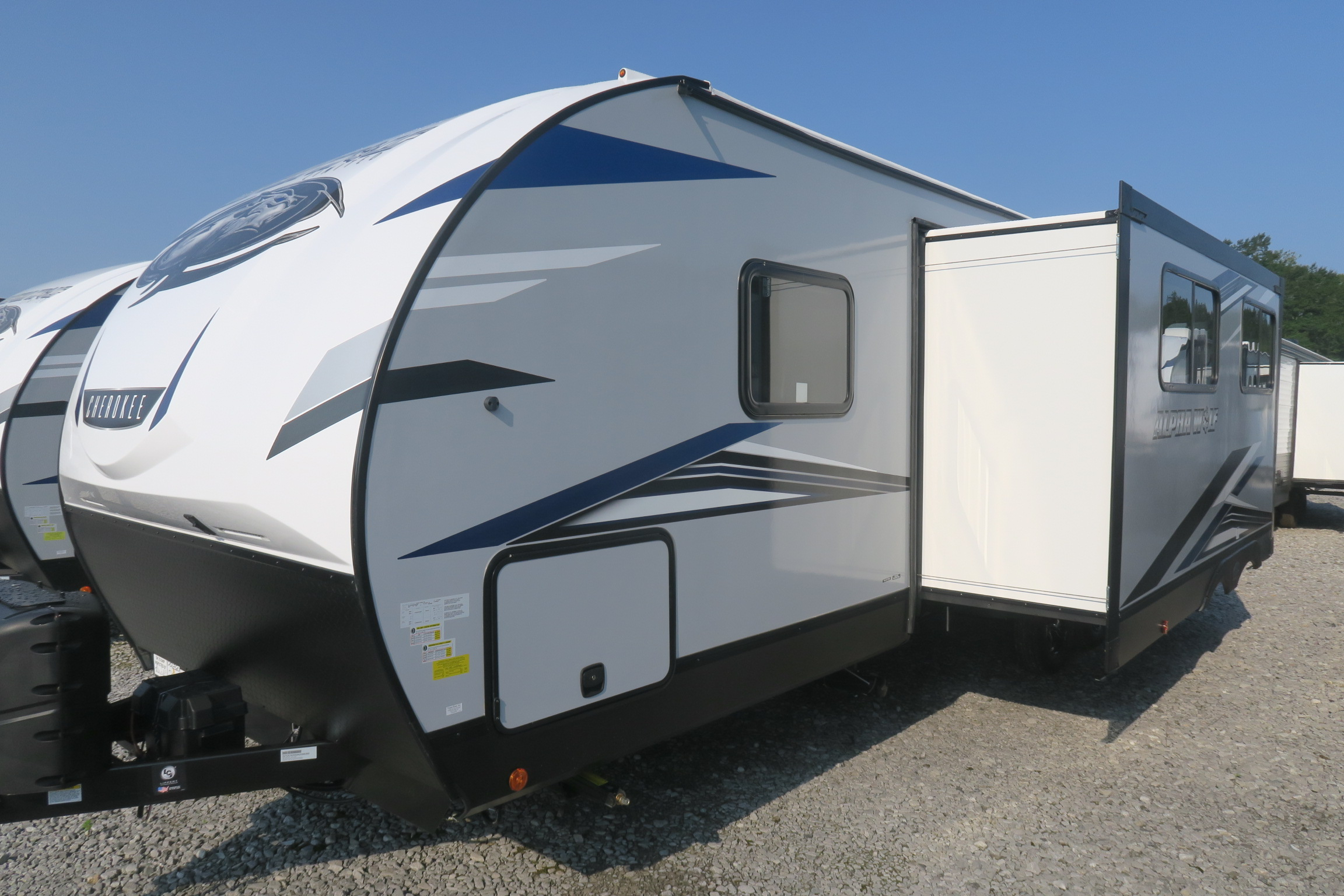 NEW 2022 CHEROKEE ALPHA WOLF 26RB - Overview | Berryland Campers