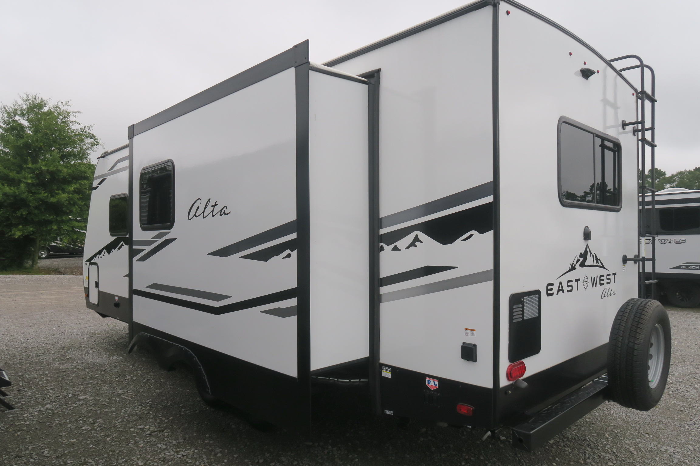 NEW 2021 ALTA 2350KRK - Overview | Berryland Campers