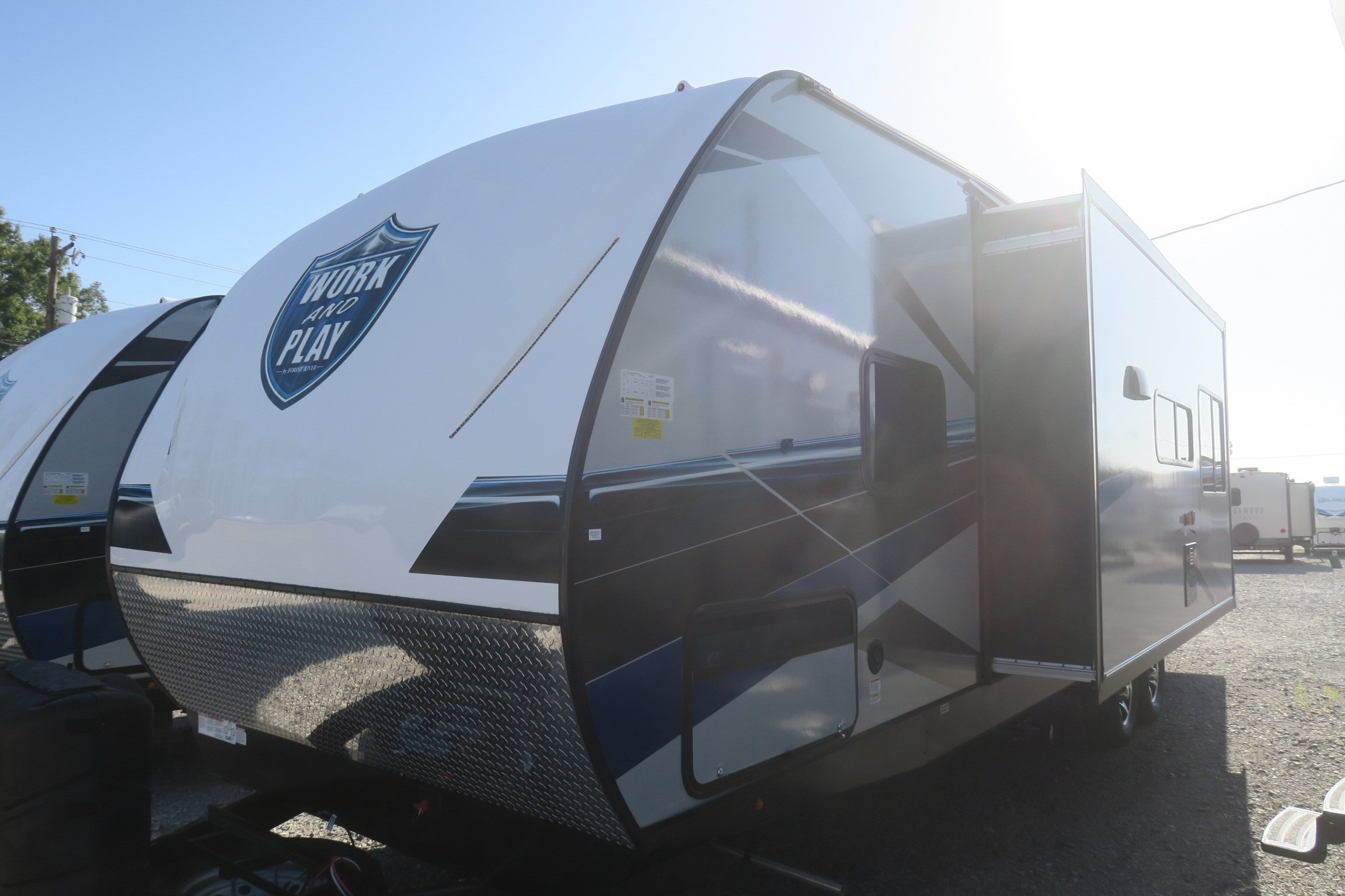 NEW 2022 WORK AND PLAY 29SS - Overview | Berryland Campers