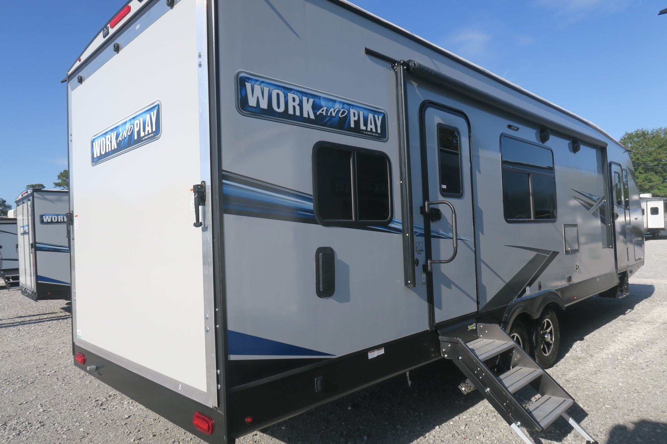 NEW 2022 WORK AND PLAY 29SS - Overview | Berryland Campers