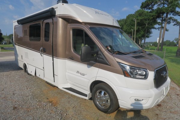 New Regency Rv Ultra Brougham Class C Motorhomes | Berryland Campers