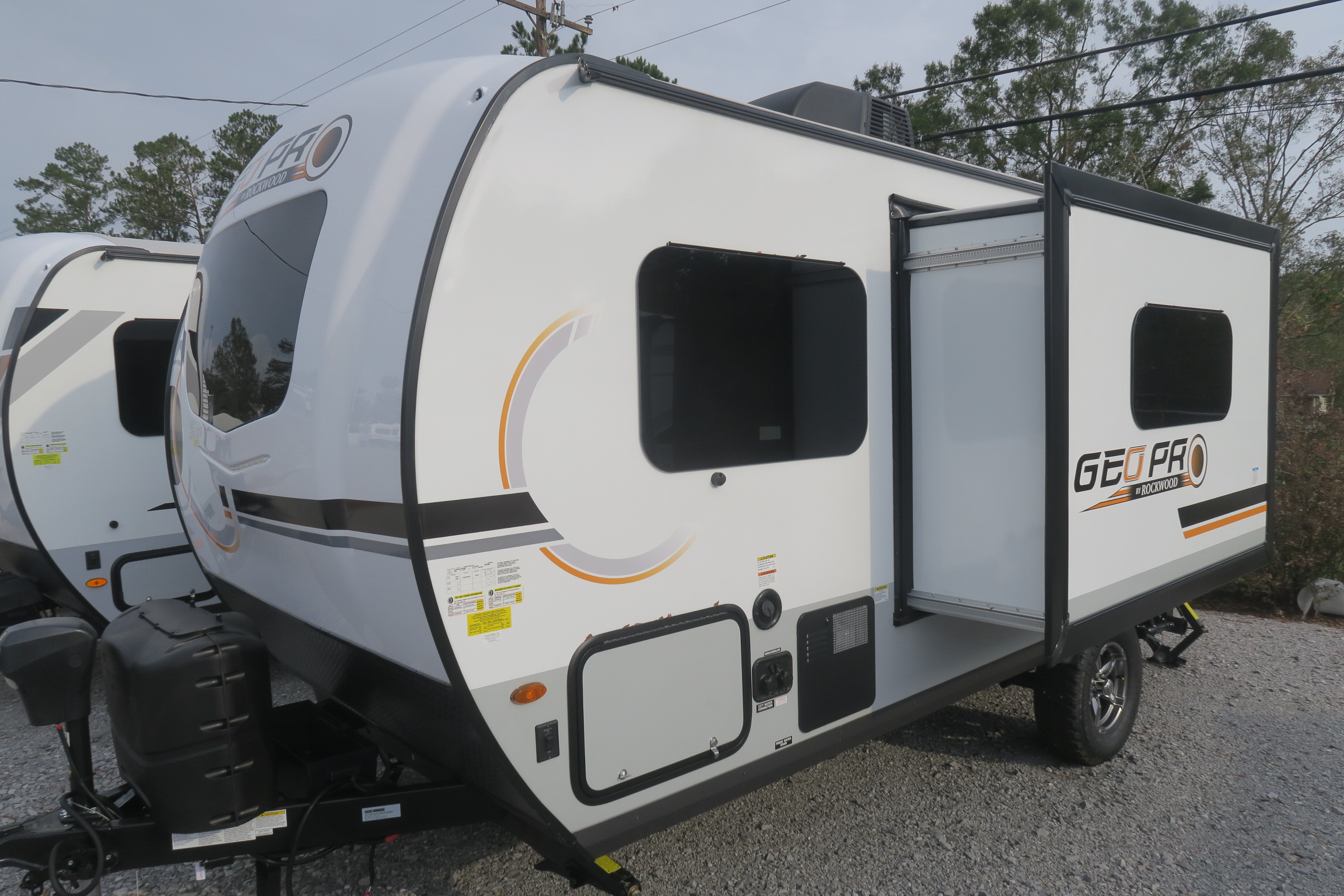 NEW 2022 ROCKWOOD GEO PRO 19FBS - Overview | Berryland Campers