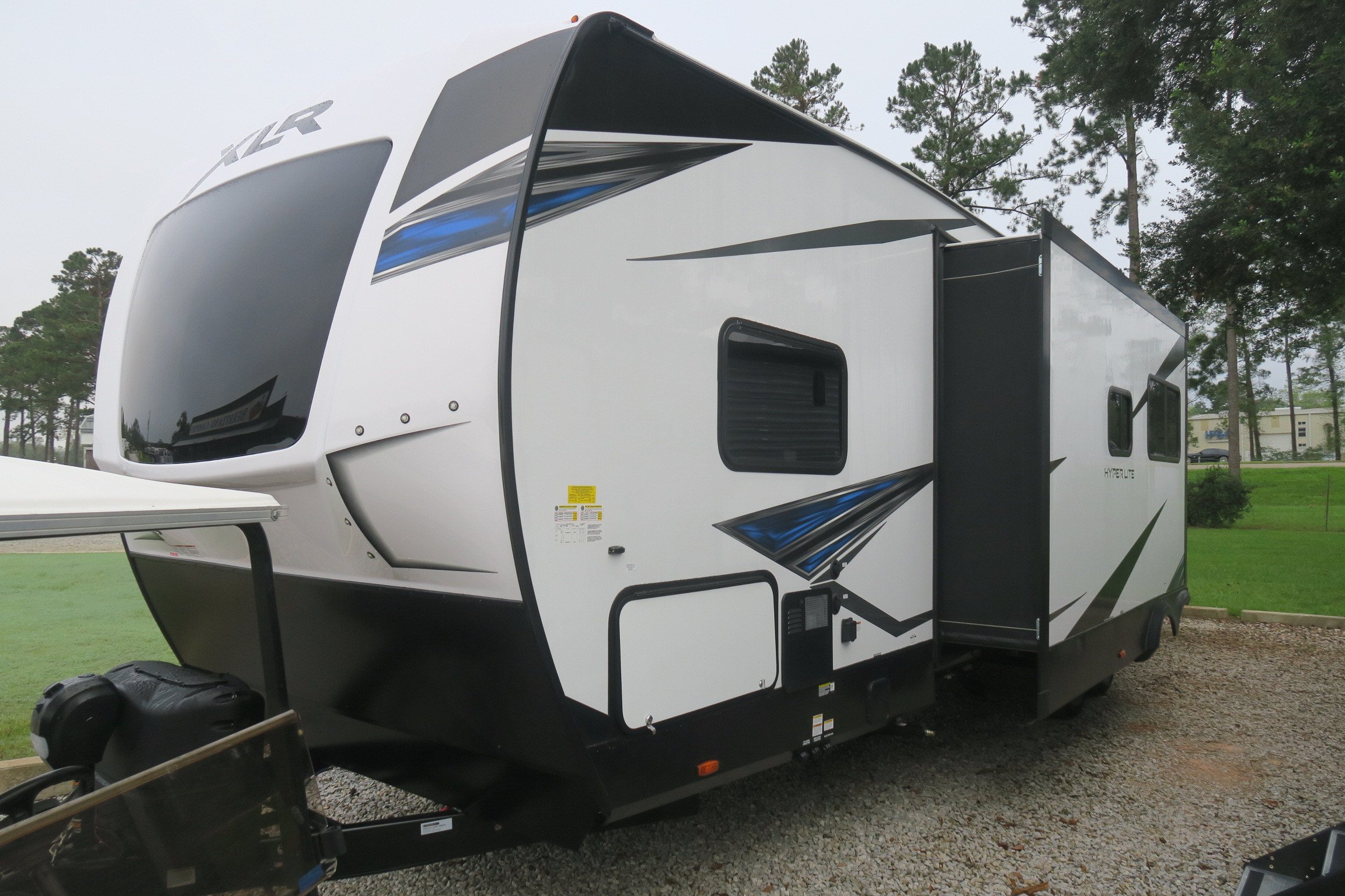 NEW 2022 XLR HYPERLITE 3016 - Overview | Berryland Campers