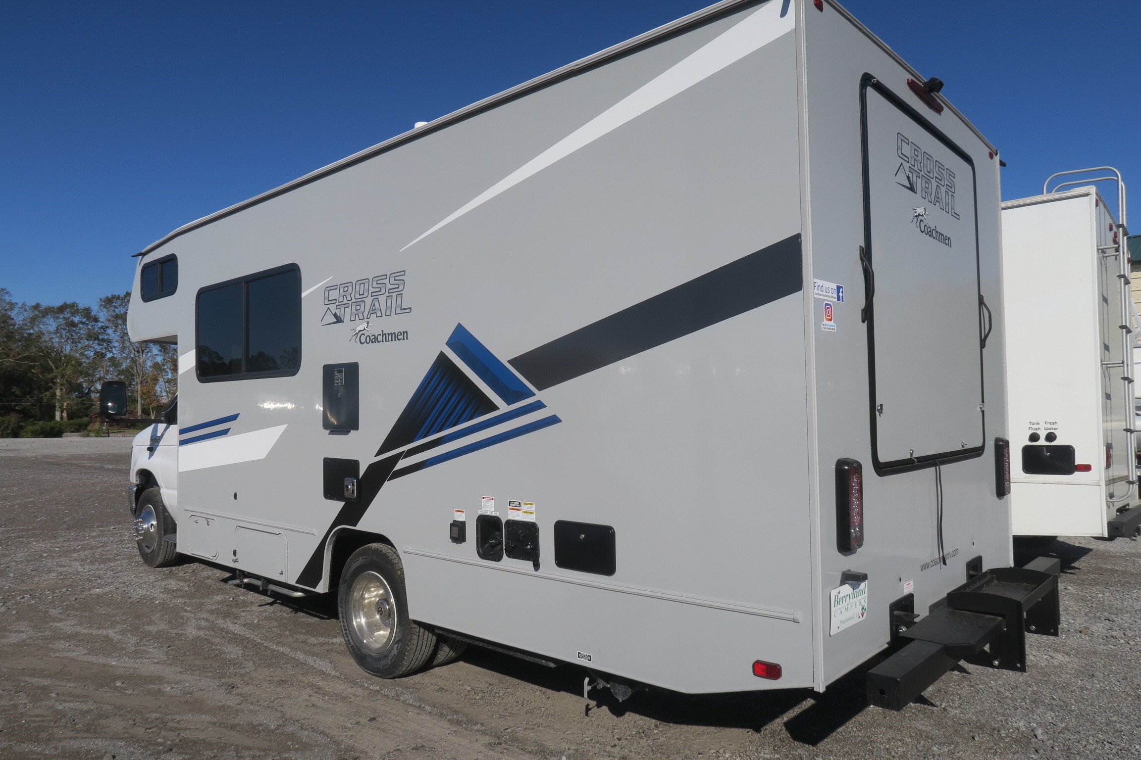 NEW 2022 CROSS TRAIL XL 23XG - Overview | Berryland Campers