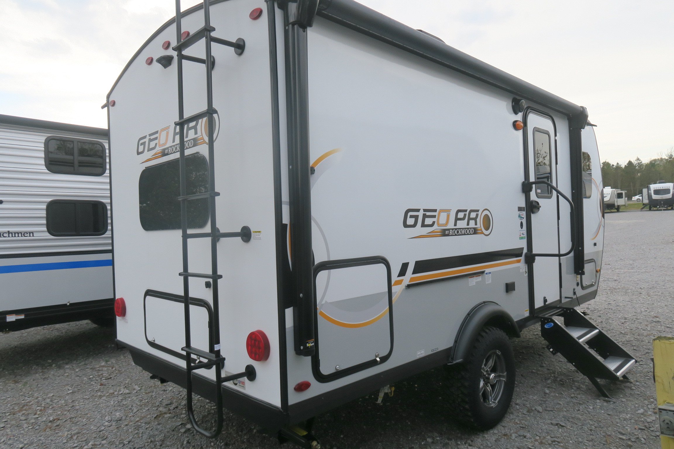 NEW 2022 ROCKWOOD GEO PRO 16BH - Overview | Berryland Campers