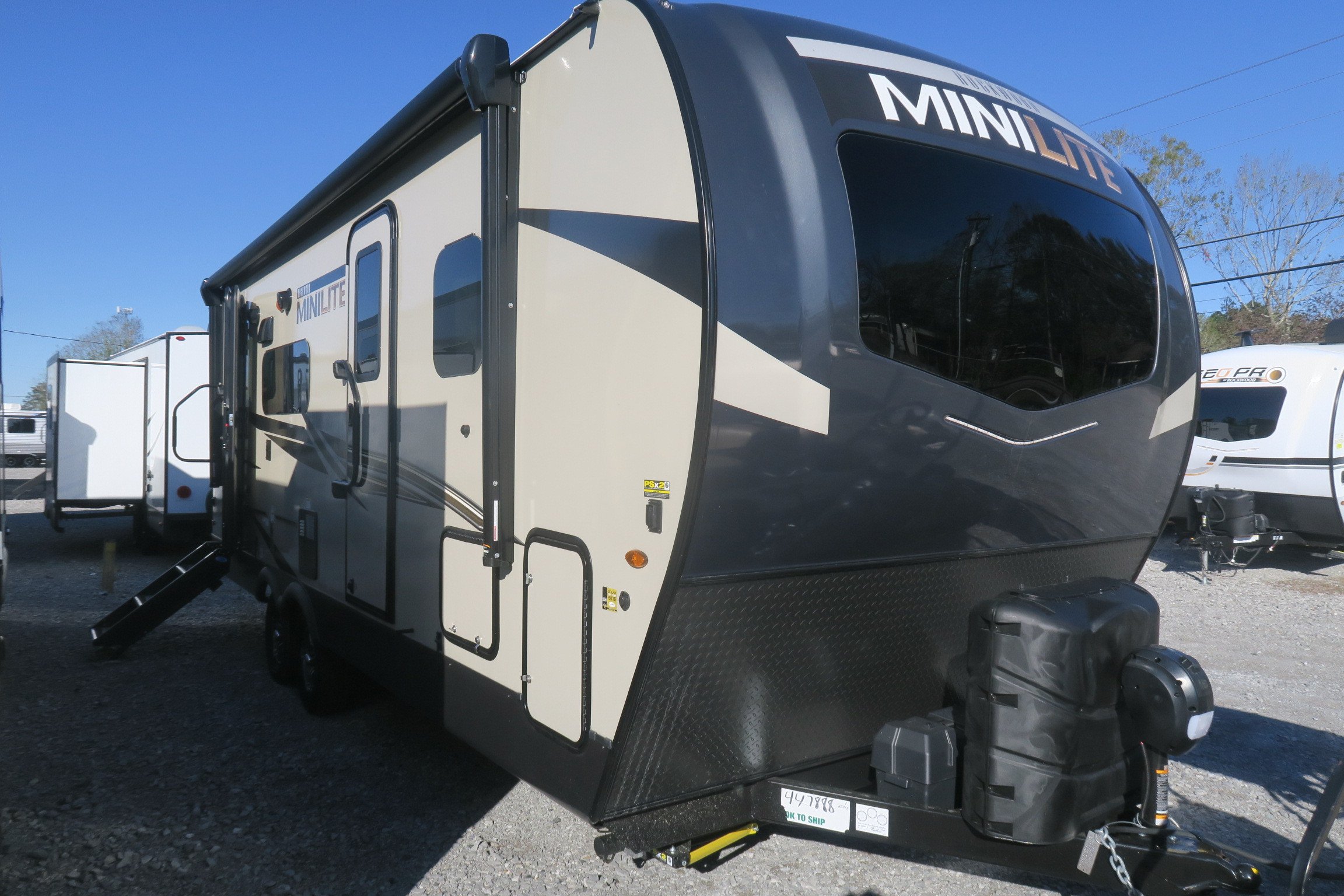 NEW 2022 ROCKWOOD MINI LITE 2514S - Overview | Berryland Campers