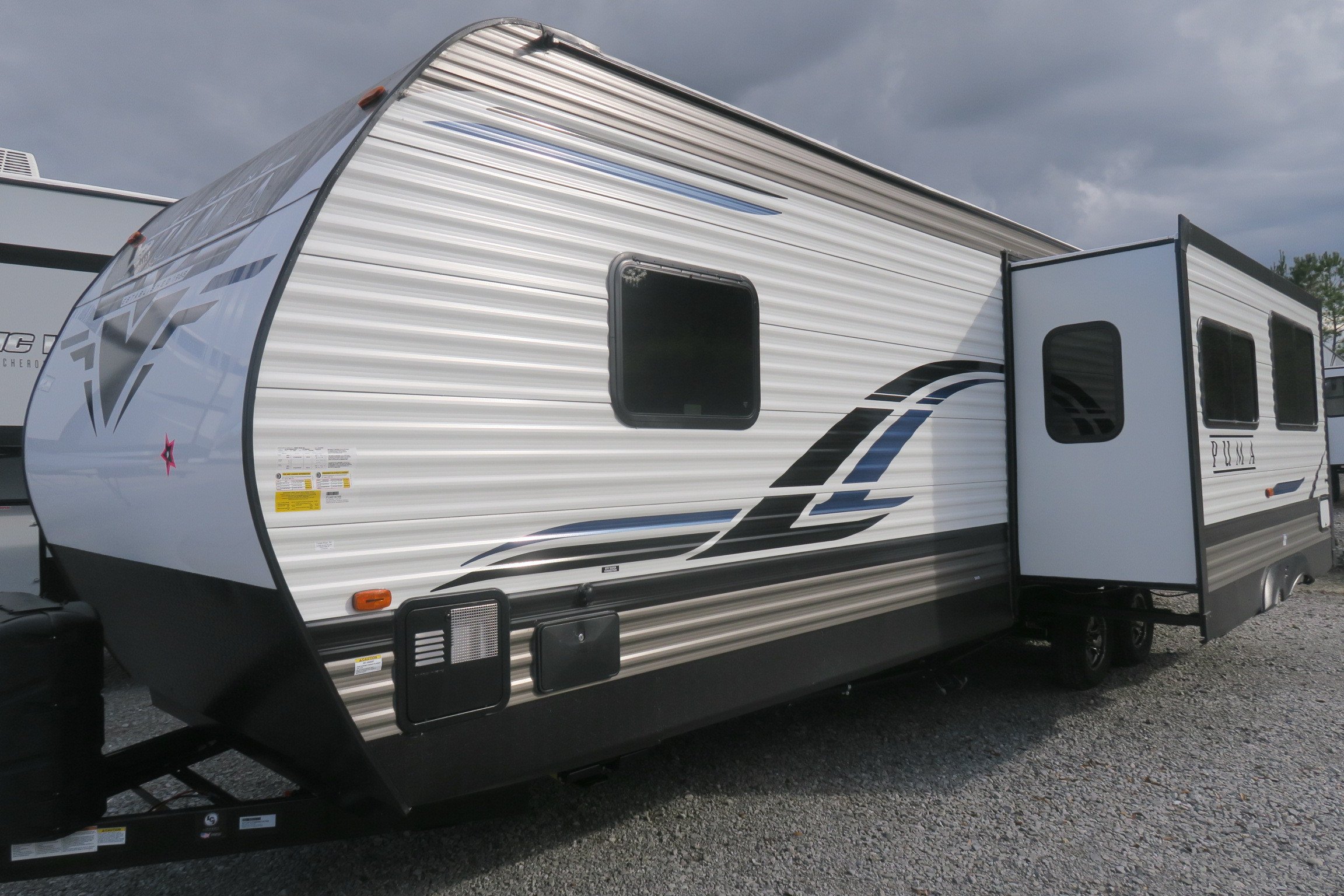 NEW 2022 PUMA 28BHSS - Overview | Berryland Campers