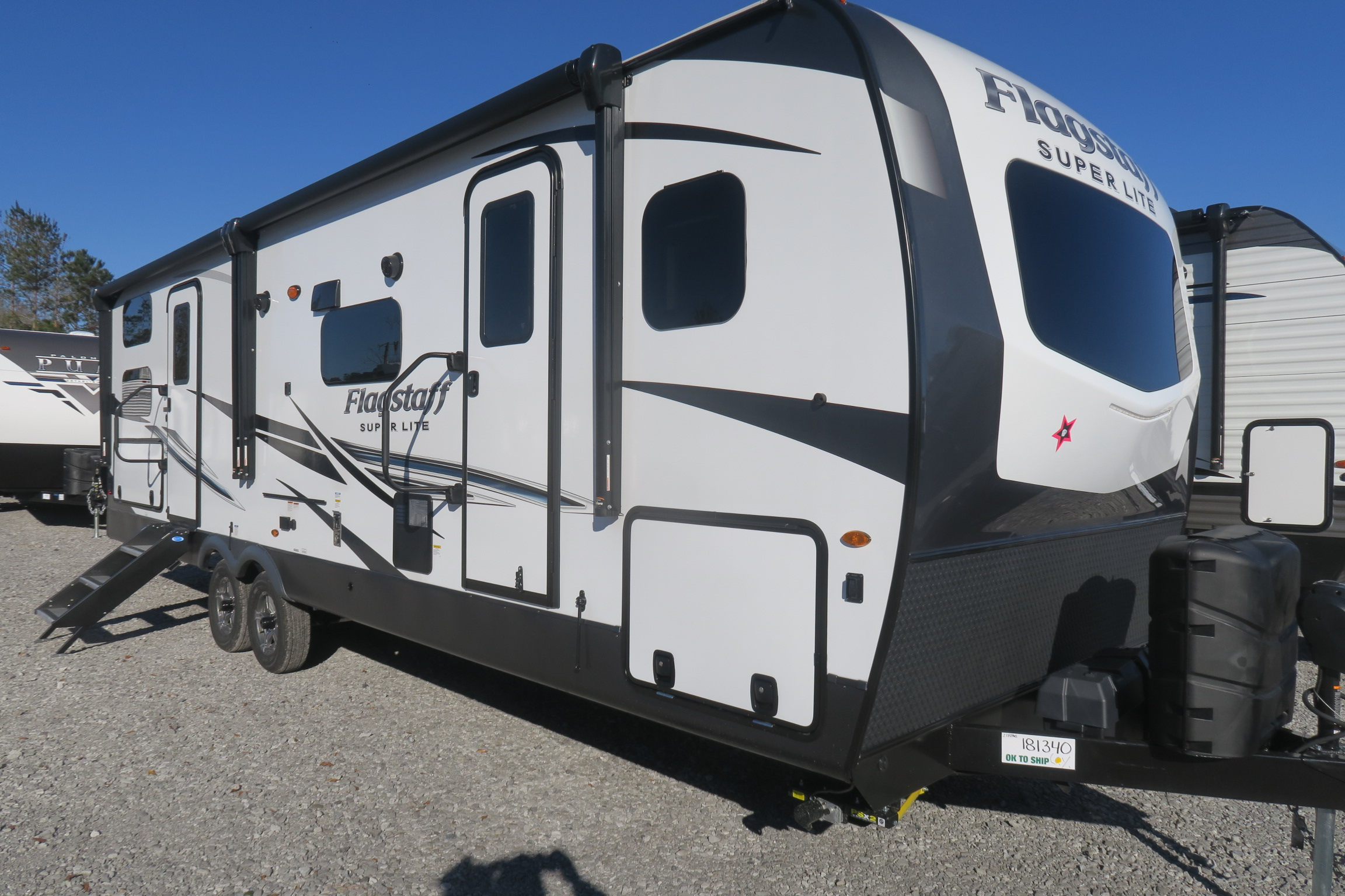 NEW 2022 FLAGSTAFF SUPER LITE 27BHWS - Overview | Berryland Campers