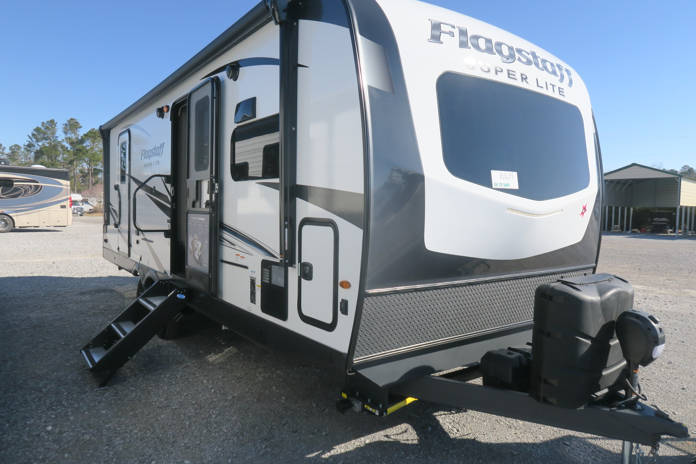 NEW 2022 FLAGSTAFF SUPER LITE 26FKBS - Overview | Berryland Campers