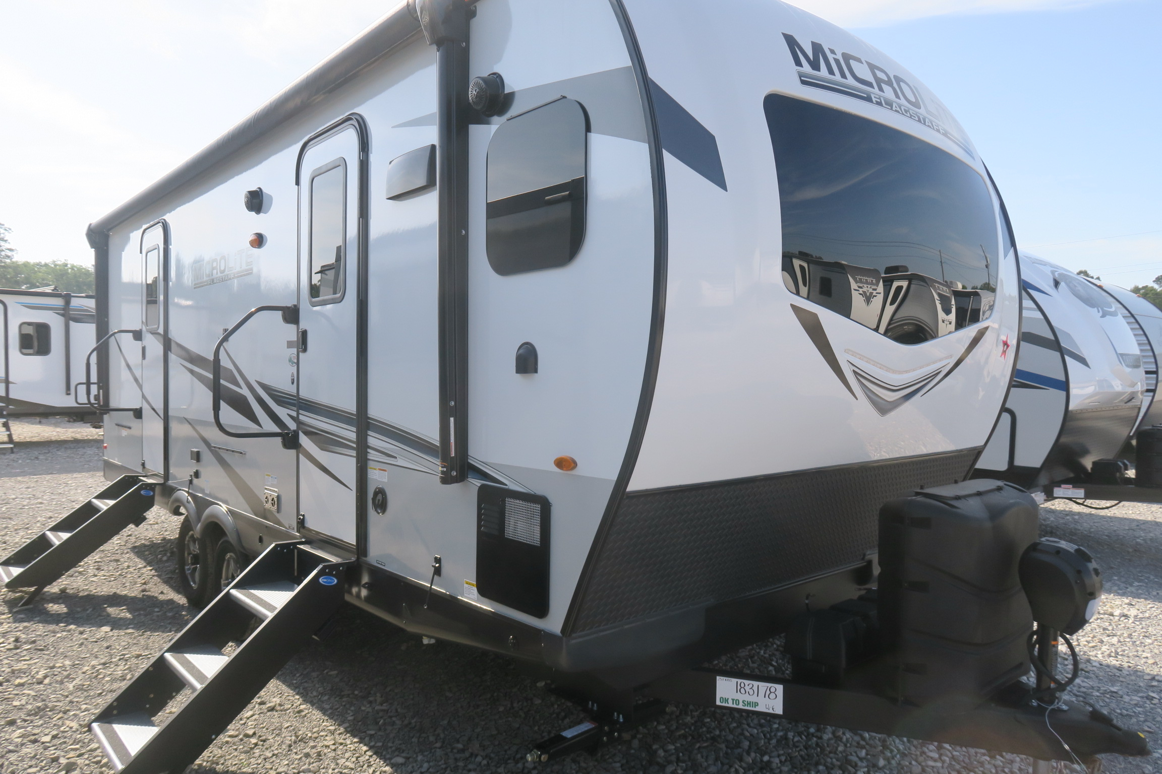 NEW 2022 FLAGSTAFF MICRO LITE 25FKBS - Overview | Berryland Campers