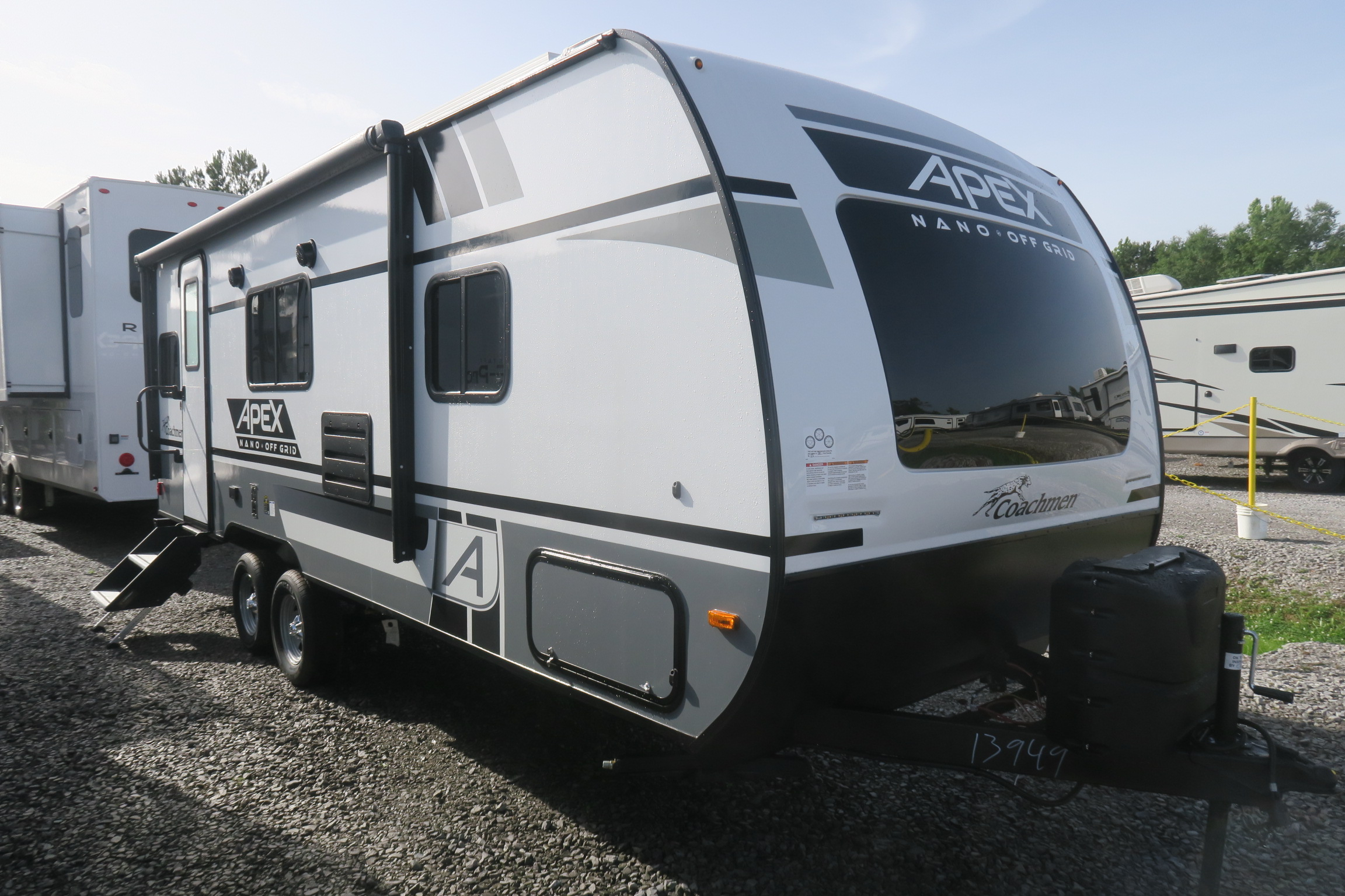 NEW 2022 APEX NANO 213RDS - Overview | Berryland Campers