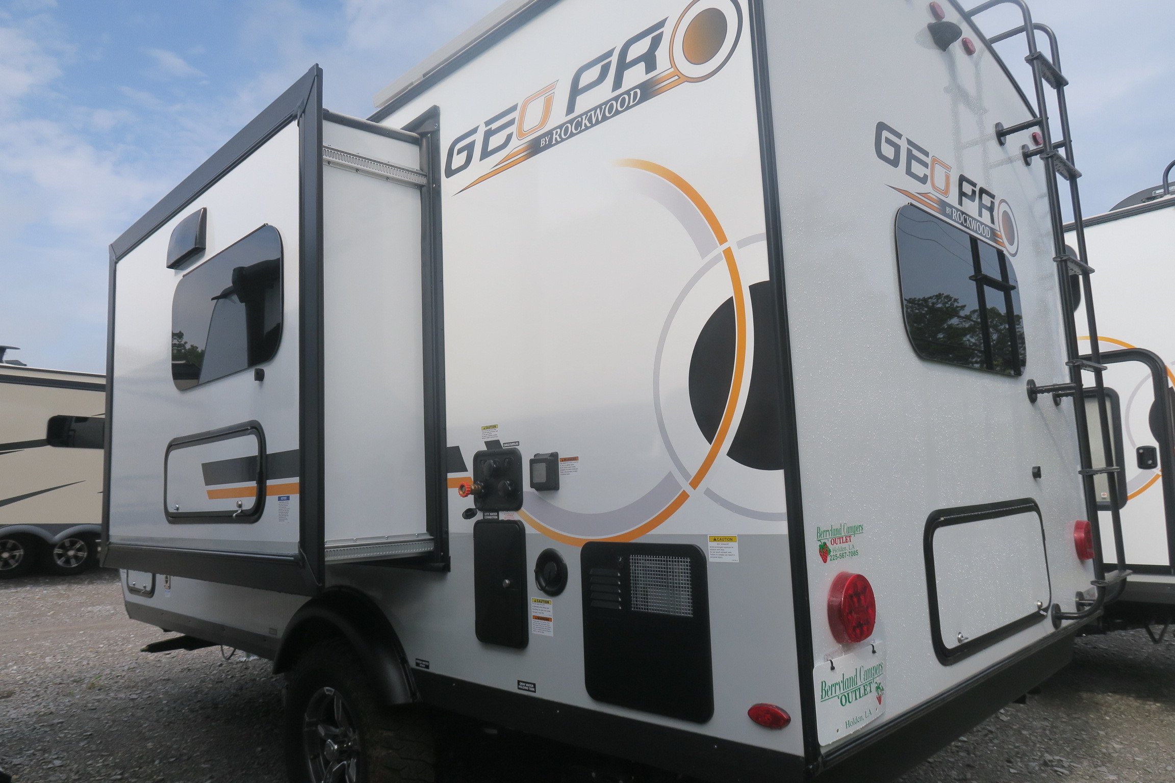 NEW 2022 GEO PRO 16BH - Overview | Berryland Campers
