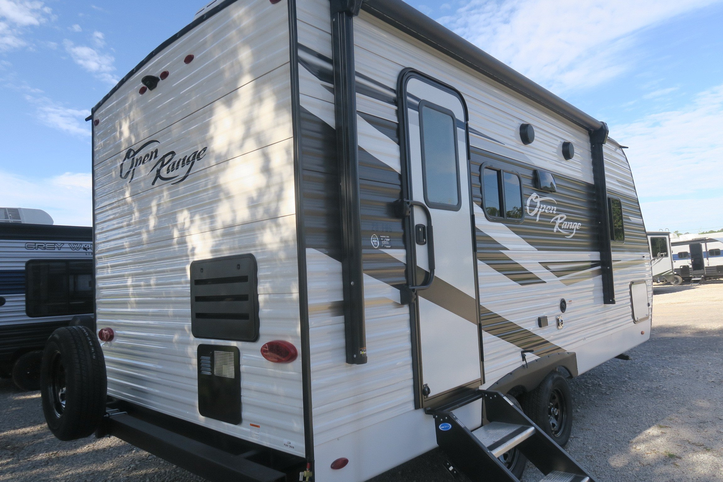 NEW 2022 OPEN RANGE CONVENTIONAL 20FBS - Overview | Berryland Campers