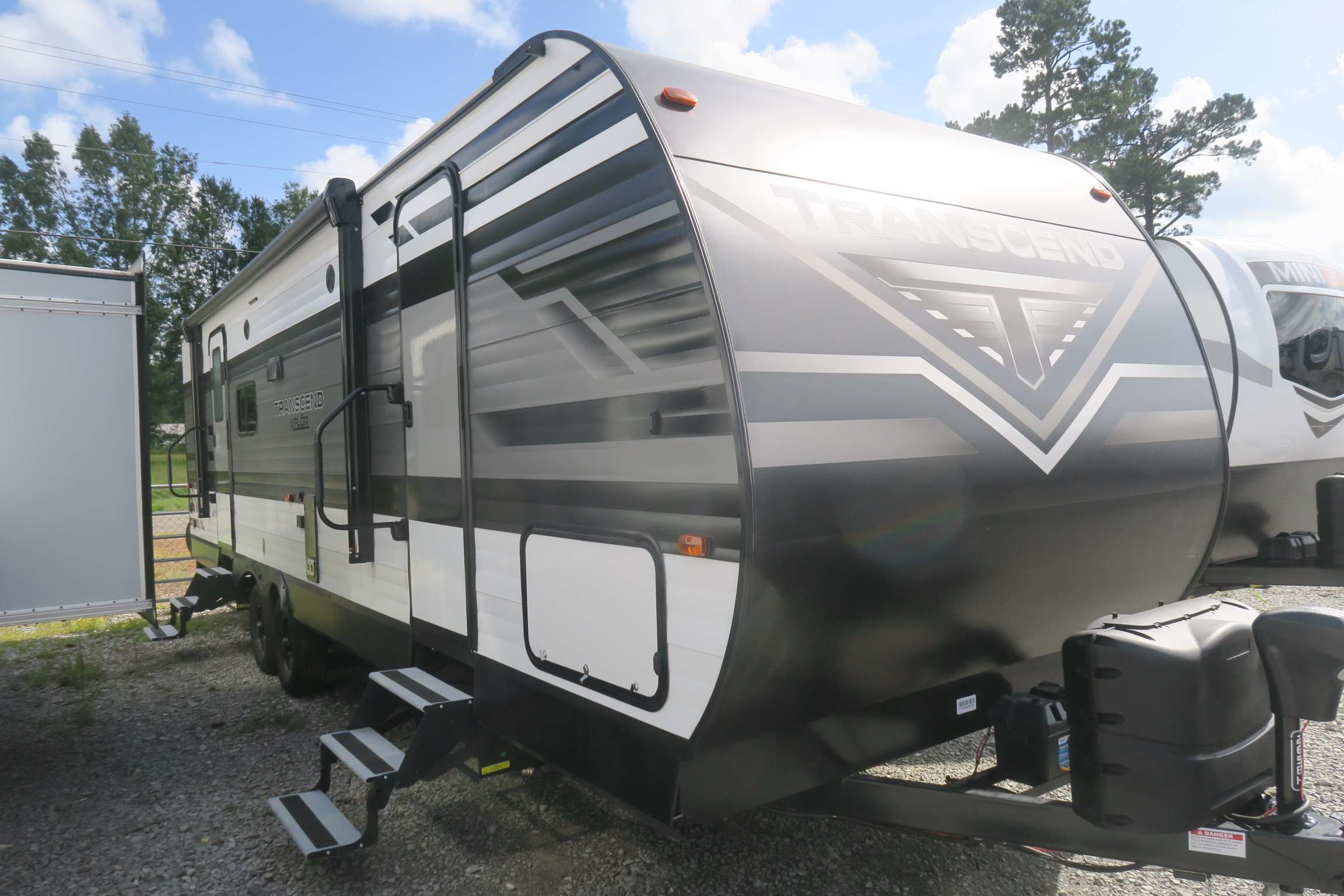 USED 2022 GRAND DESIGN TRANSCEND 265BH - Overview | Berryland Campers